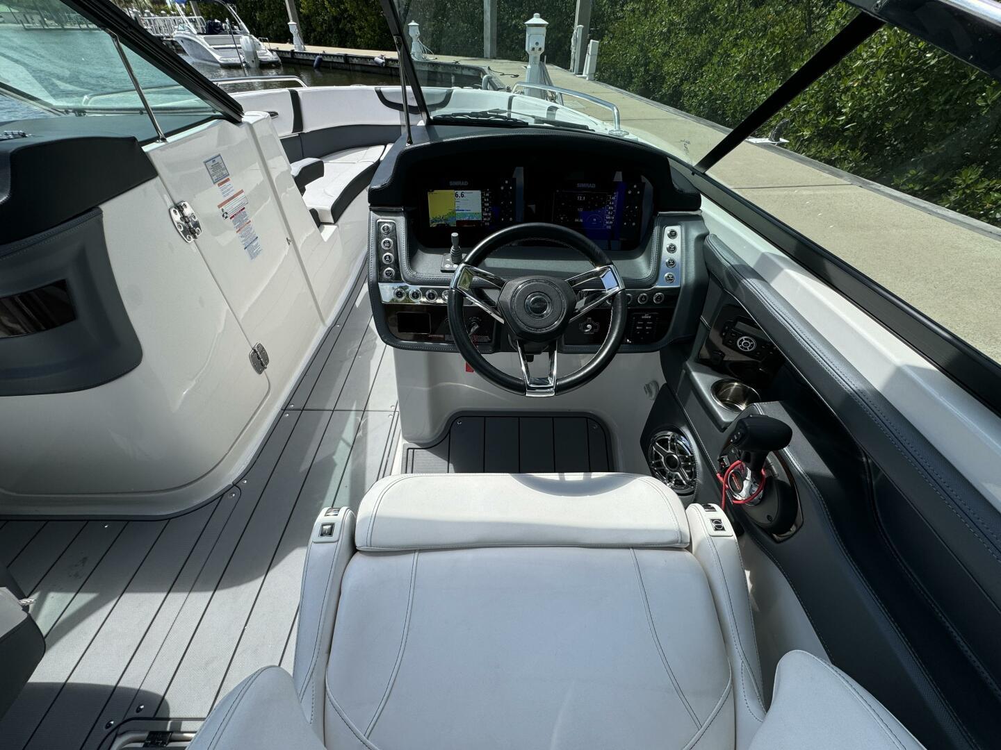 2021 Chaparral 307 SSX Cruiser Cruiser for sale - YachtWorld