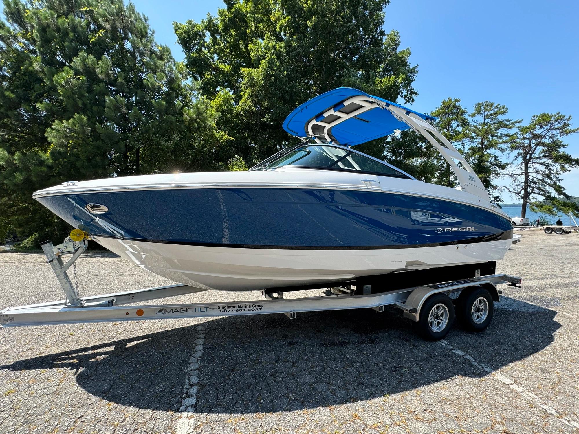 2023 Regal LS4 Bowrider till salu- YachtWorld