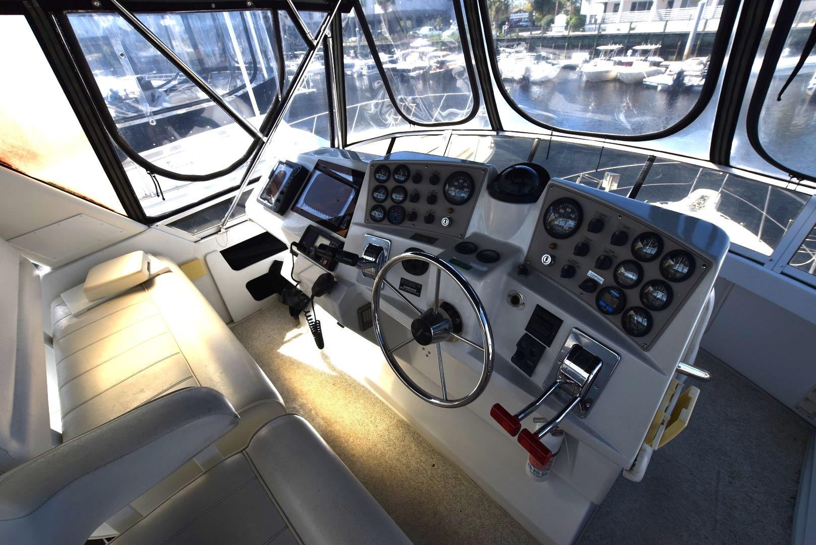 1999 Carver 356 Aft Cabin Motoryacht Motor Yacht for sale - YachtWorld