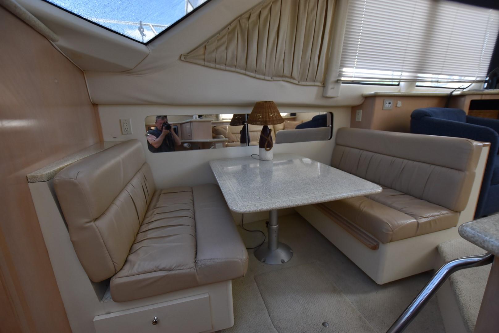 1999 Carver 356 Aft Cabin Motoryacht Motor Yacht for sale - YachtWorld