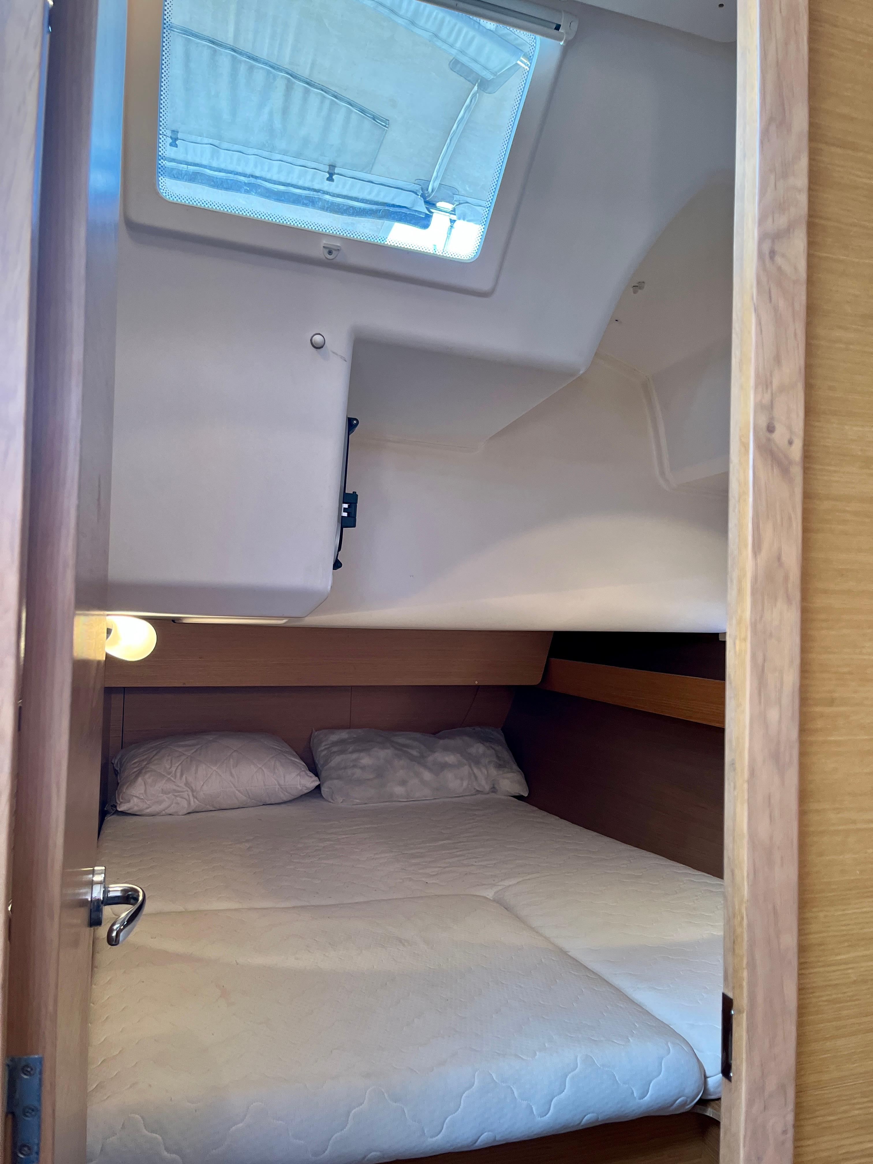 2016 Dufour 460 Grand Large Cruiser for sale - YachtWorld