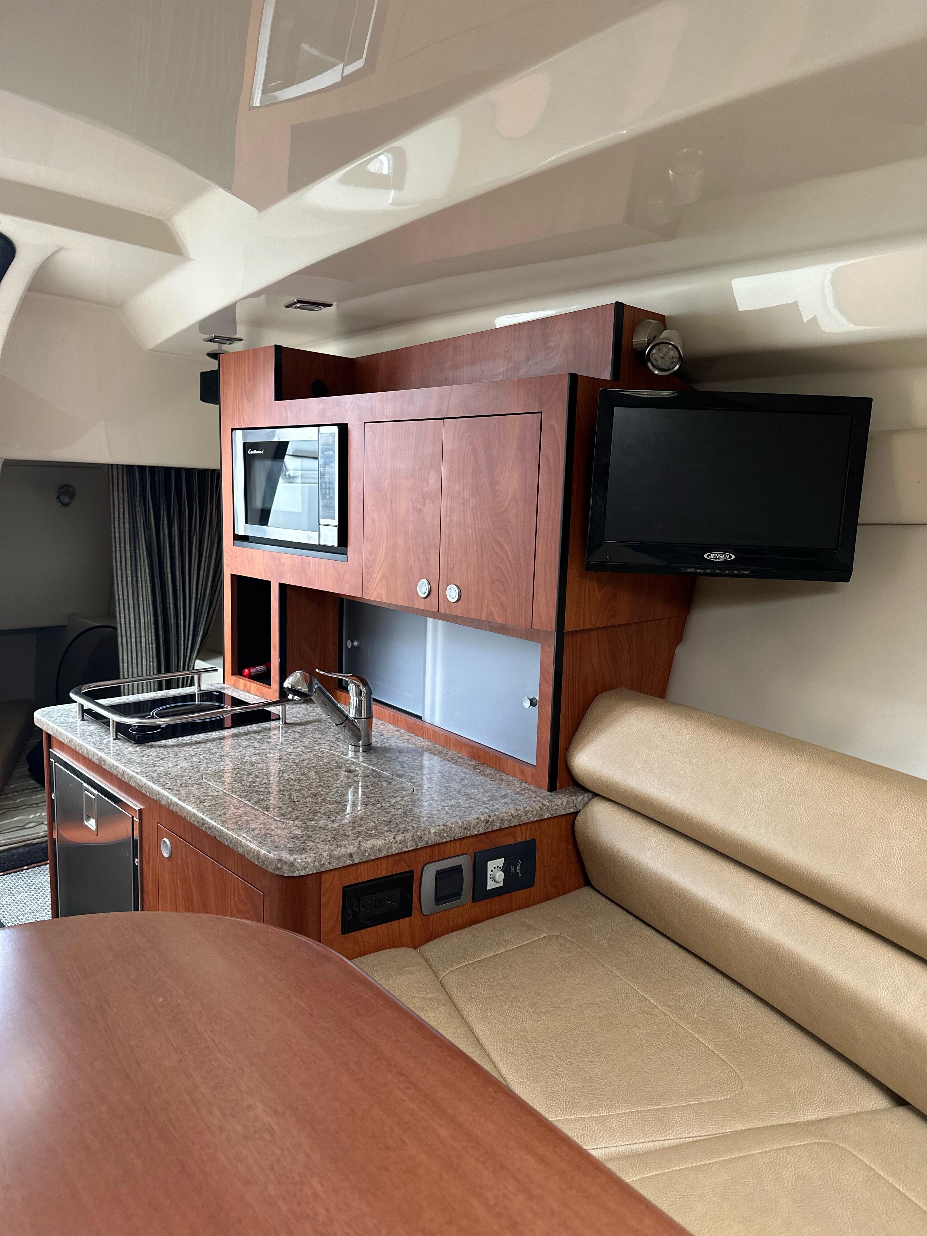 2013 Monterey 280 Sport Yacht Motorcruiser Kaufen - YachtWorld