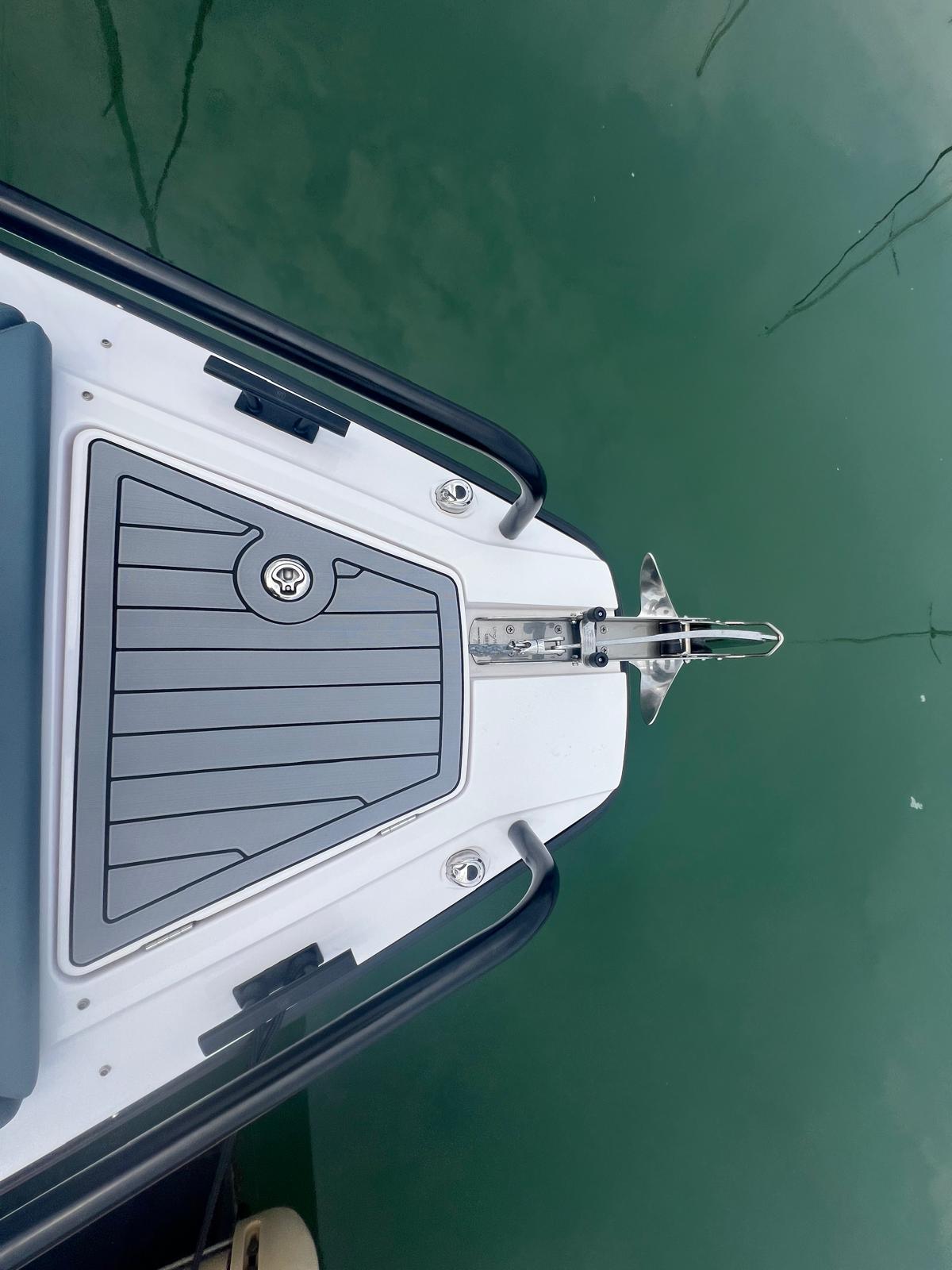 2022 Axopar 28 T-Top Sport Fishing for sale - YachtWorld