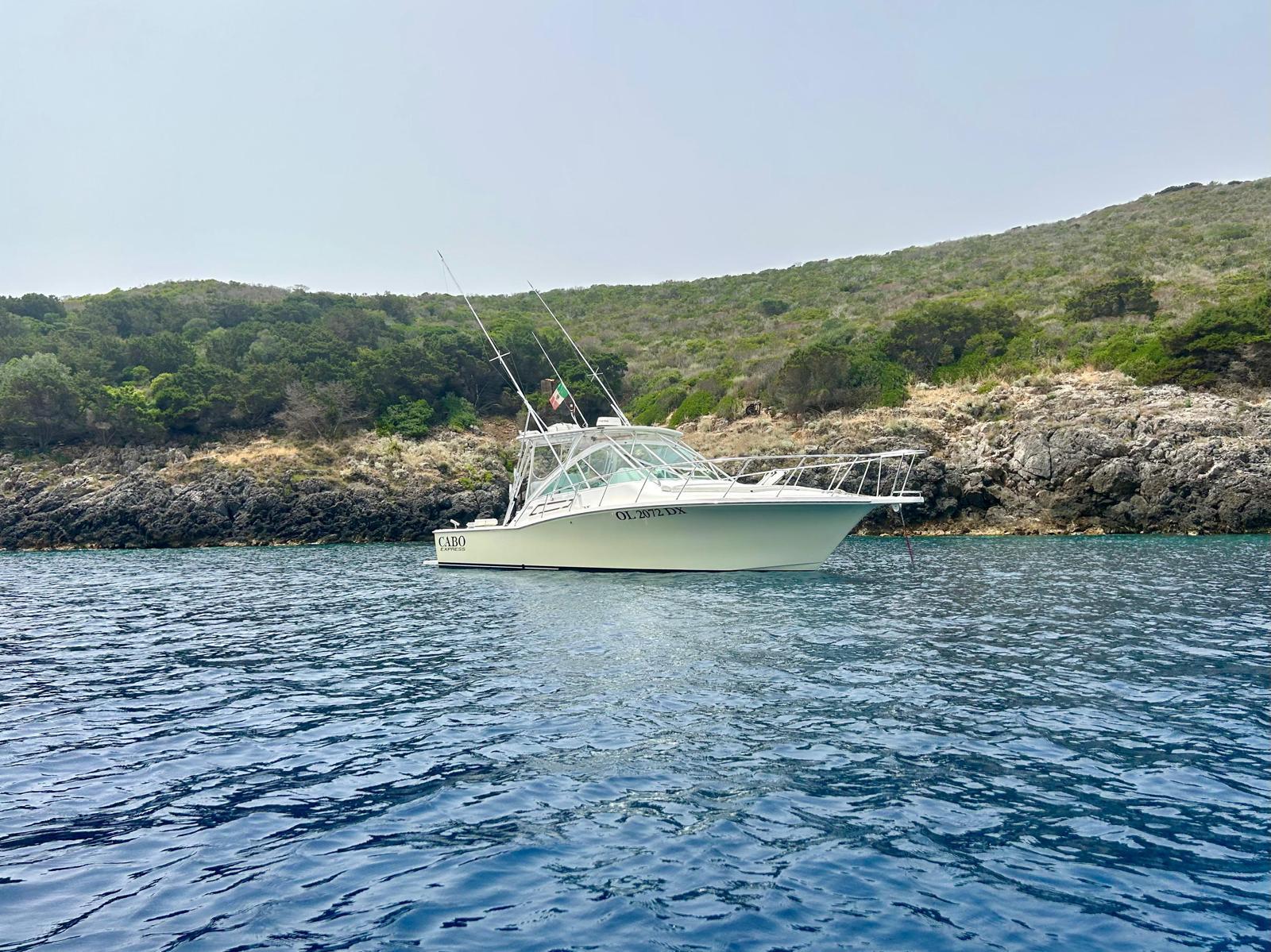 2006 Cabo 32 Express Express Cruiser for sale - YachtWorld