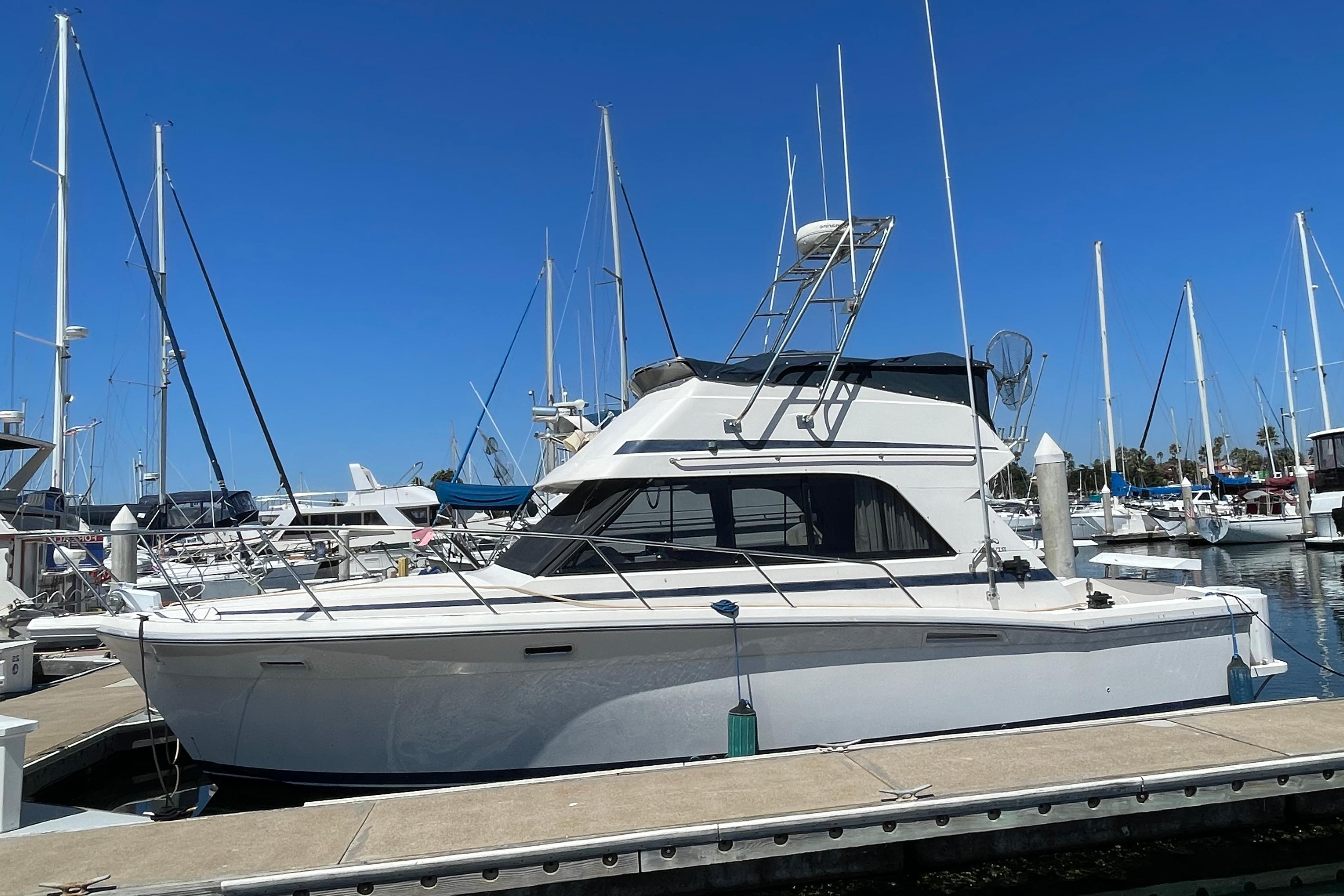 Riviera 33 Flybridge boats for sale | YachtWorld