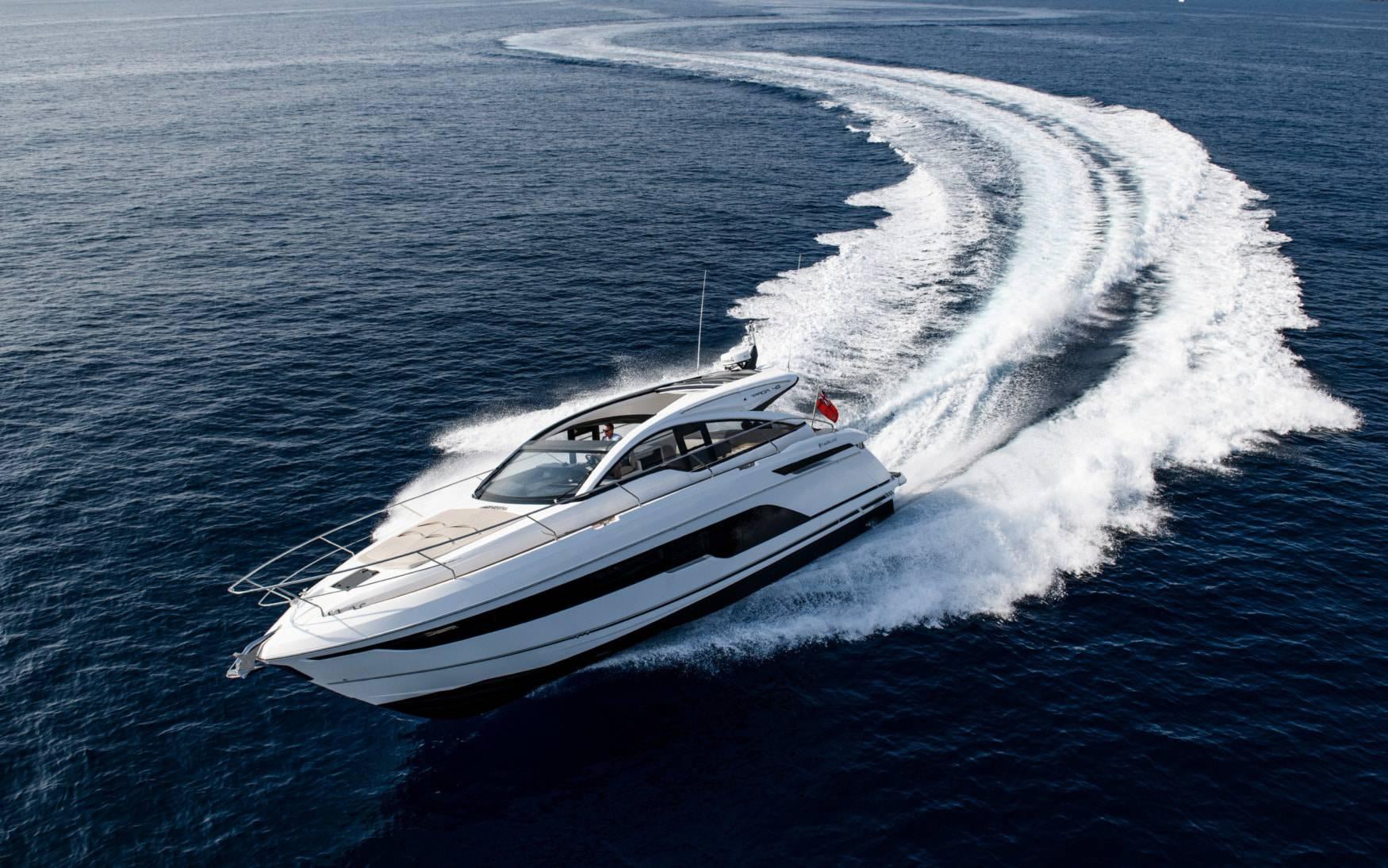 Occasion 2025 Fairline Targa 45 - Essex | YachtFocus