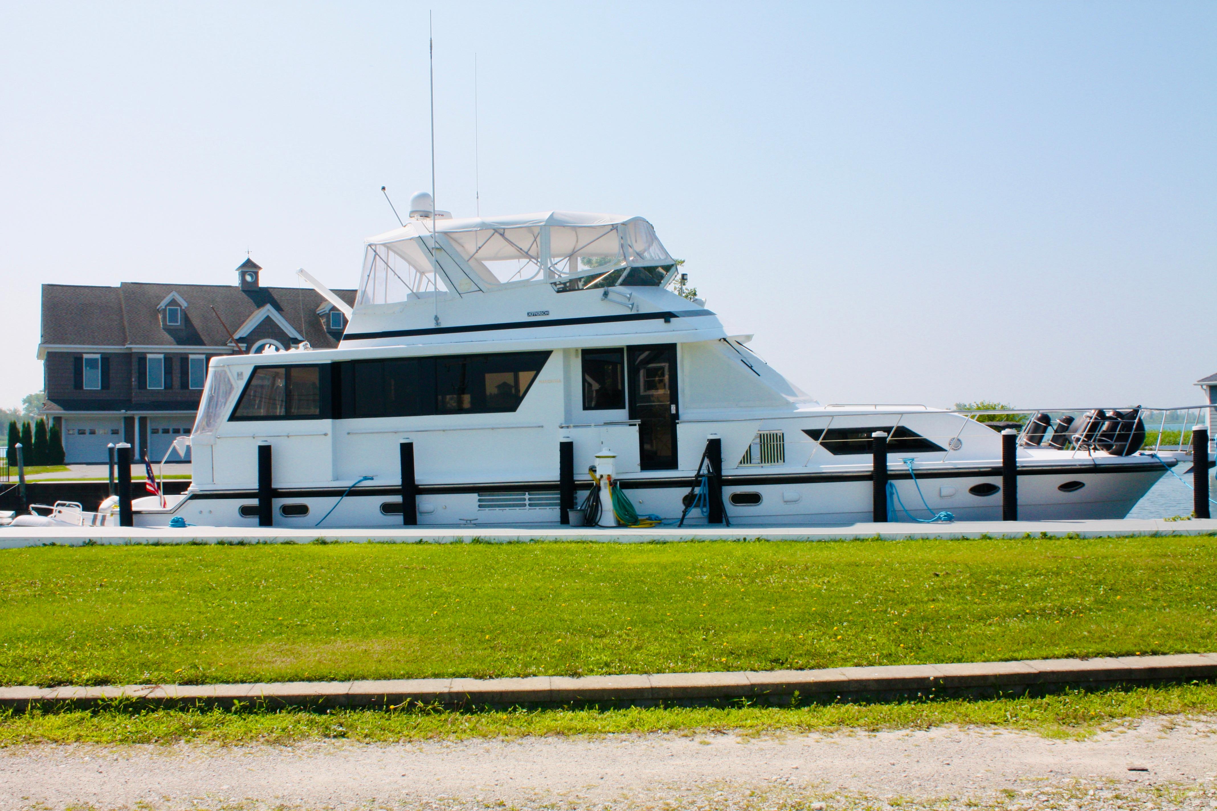 2000 Jefferson 56 Rivanna Motor Yachts for sale - YachtWorld