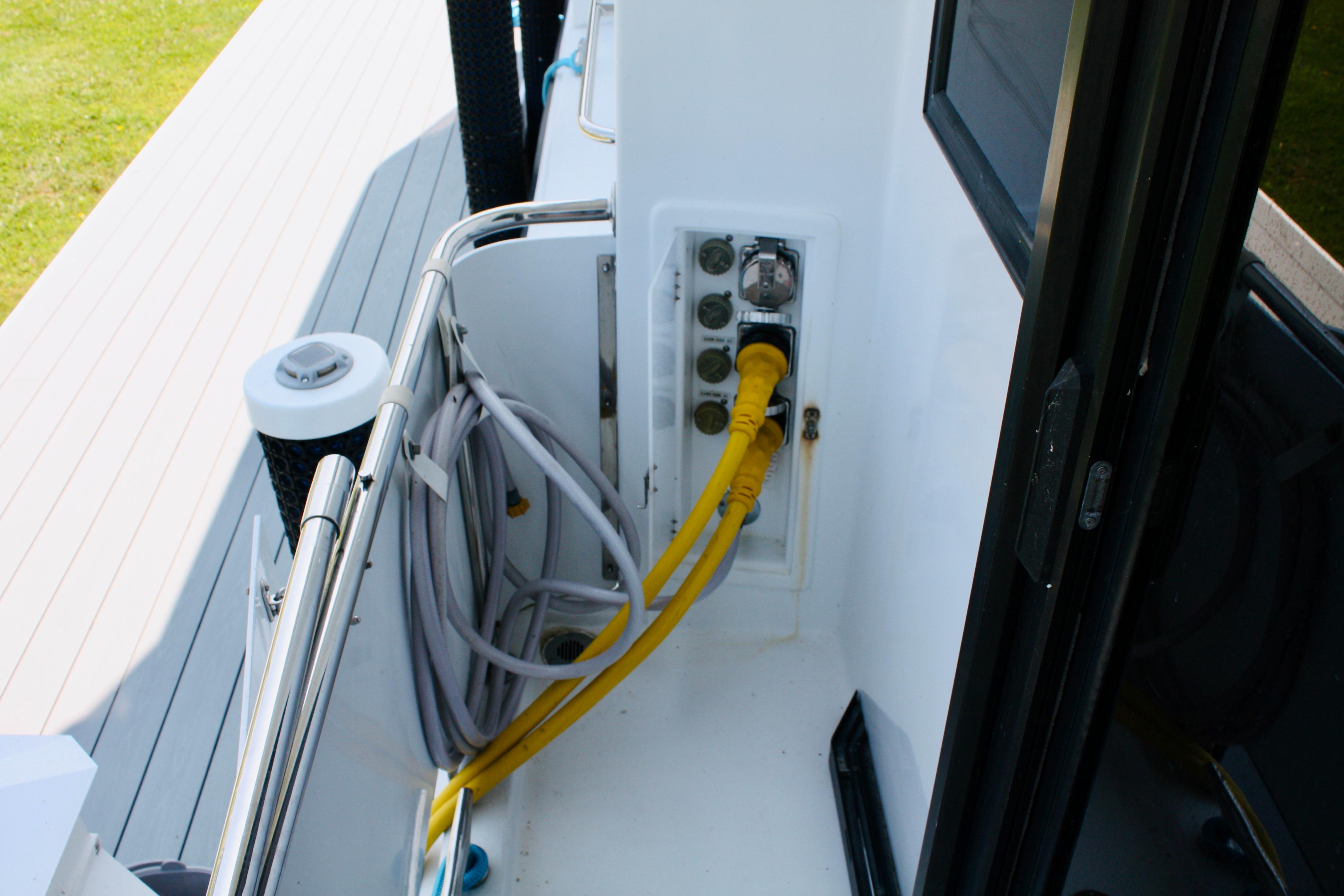 2000 Jefferson 56 Rivanna Motor Yachts for sale - YachtWorld