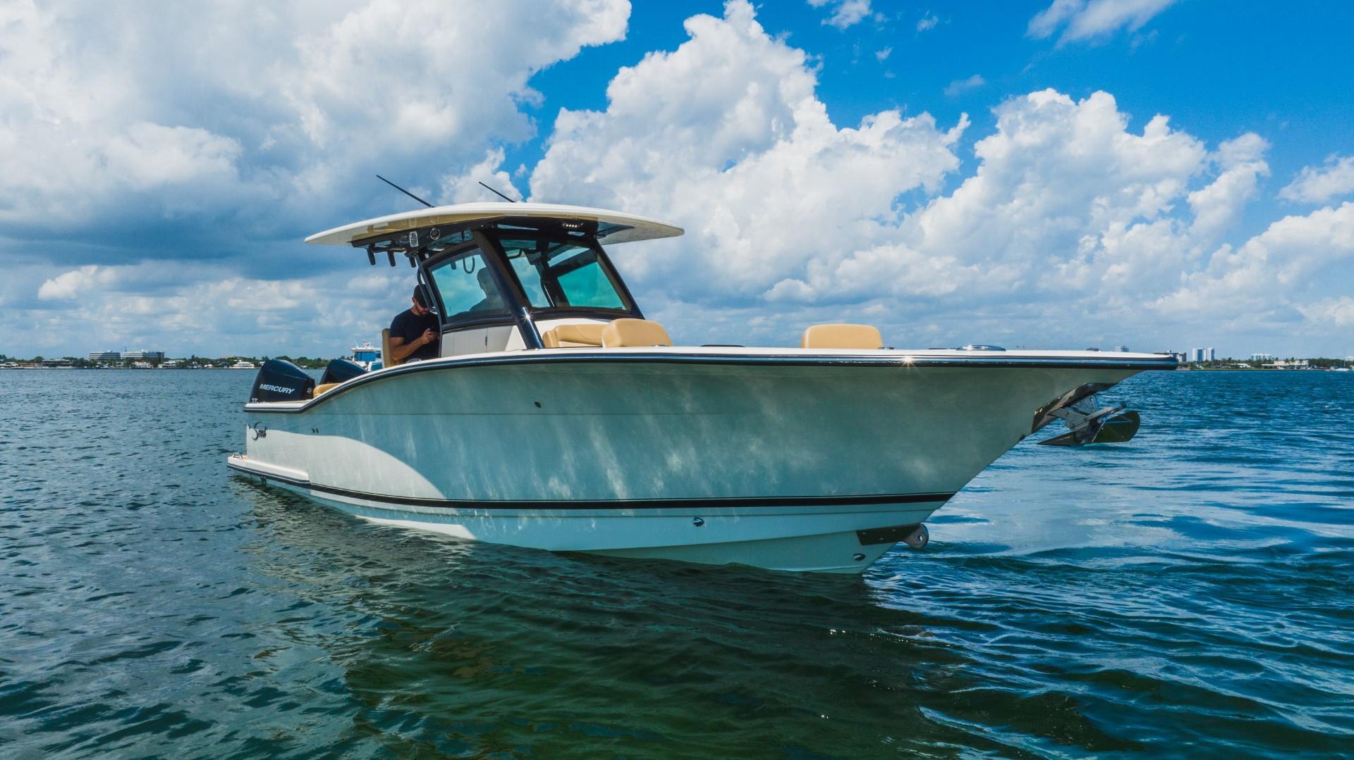 2022 Scout 305 LXF Saltwater Fishing for sale - YachtWorld