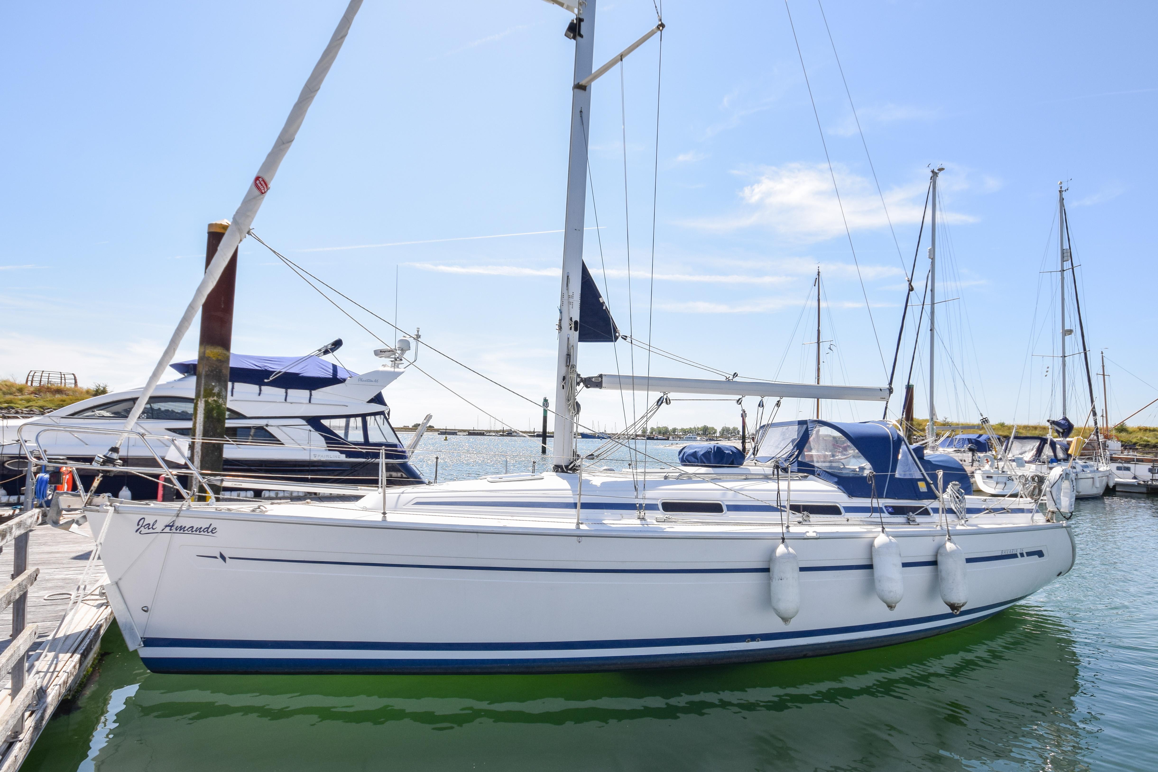 Bavaria 36 | 2002 | 11m - Essex | Boatshop24