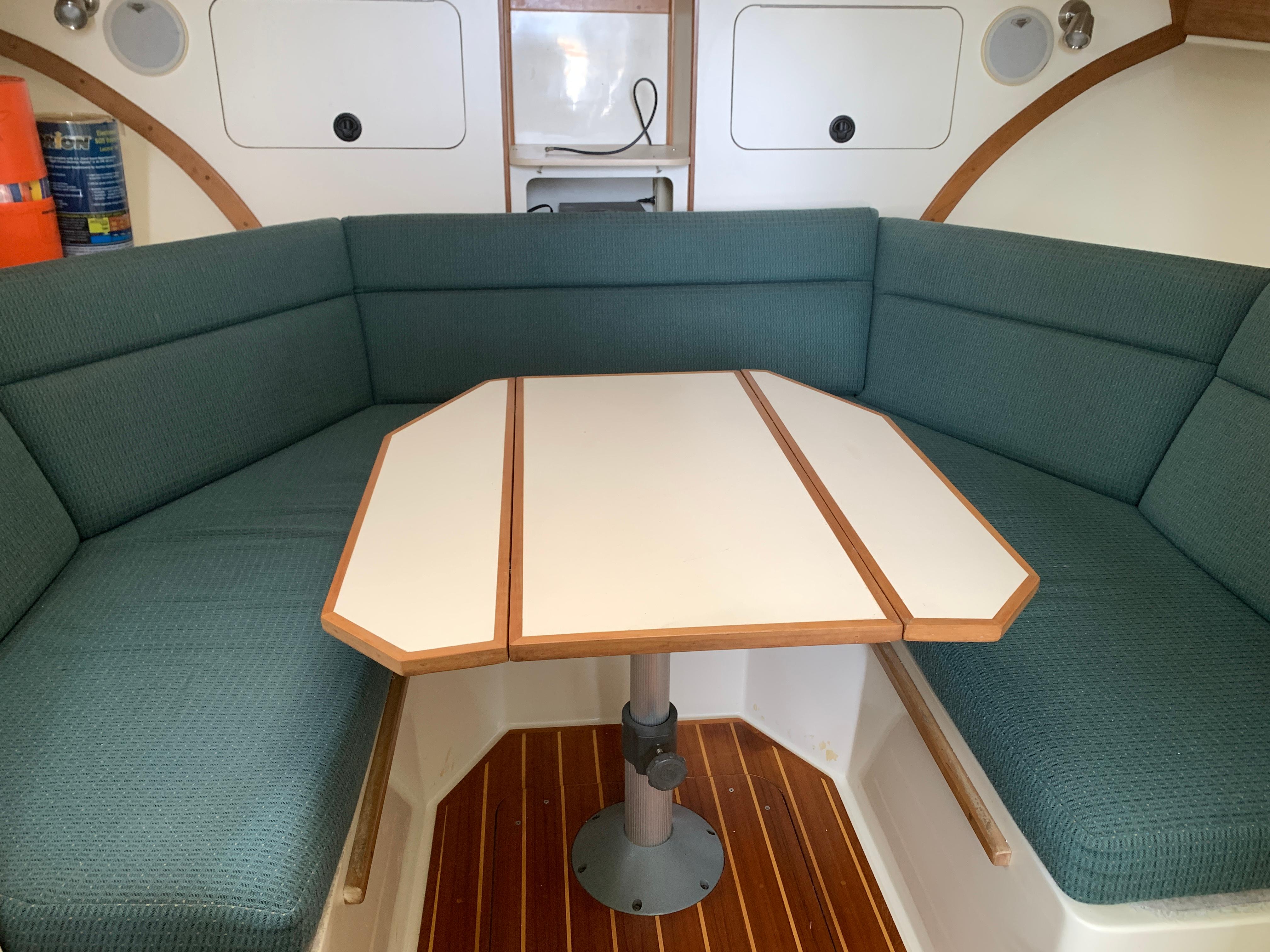 2000 Albin 31 Tournament Express Downeast for sale - YachtWorld