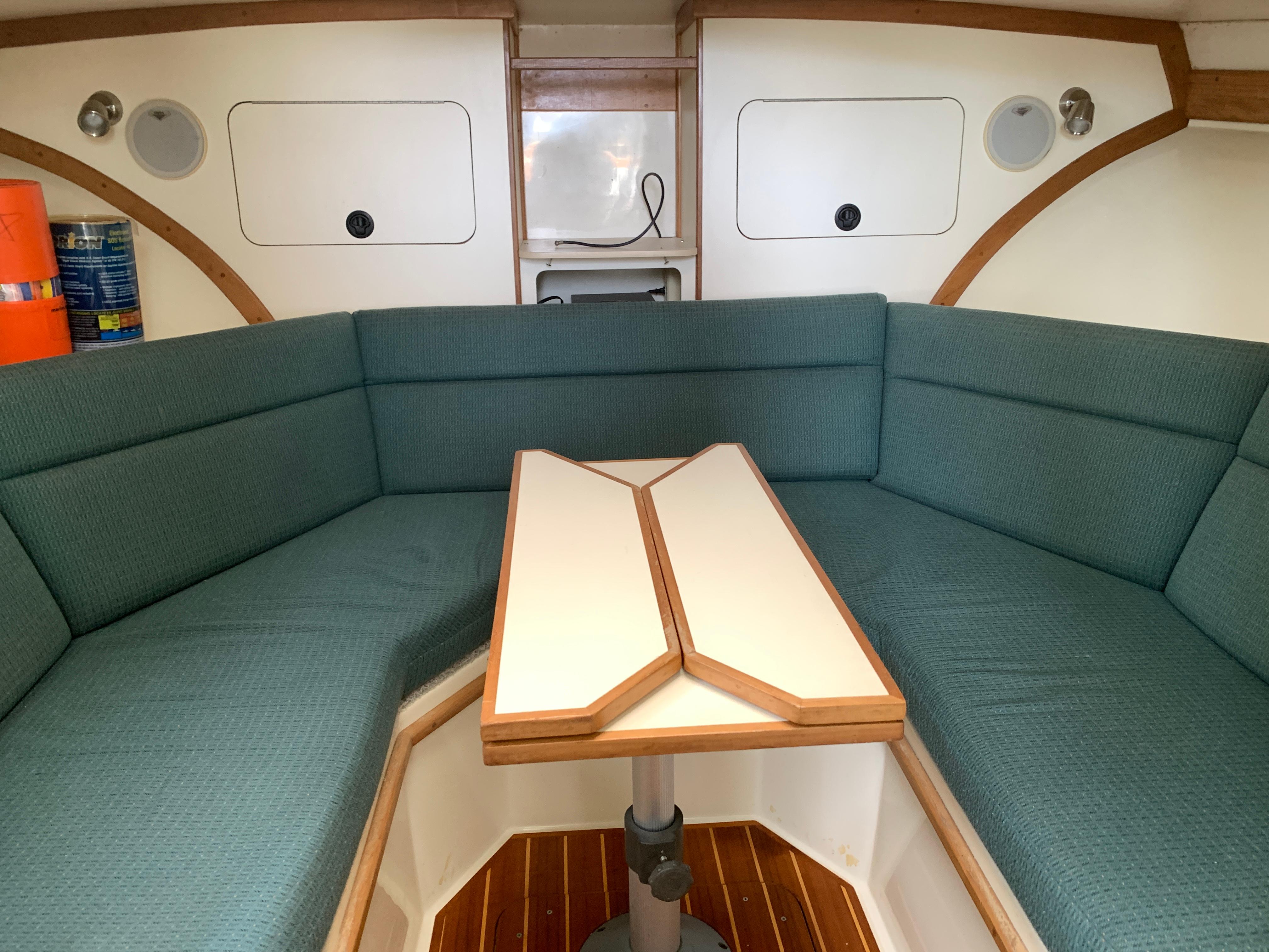 2000 Albin 31 Tournament Express Downeast for sale - YachtWorld