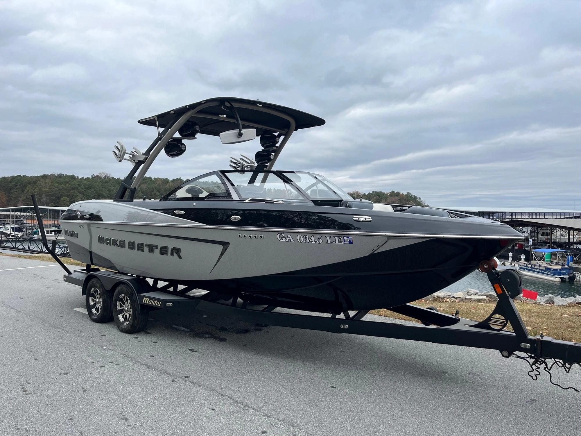 2016 Malibu Wakesetter 23 LSV Ski and Wakeboard for sale - YachtWorld