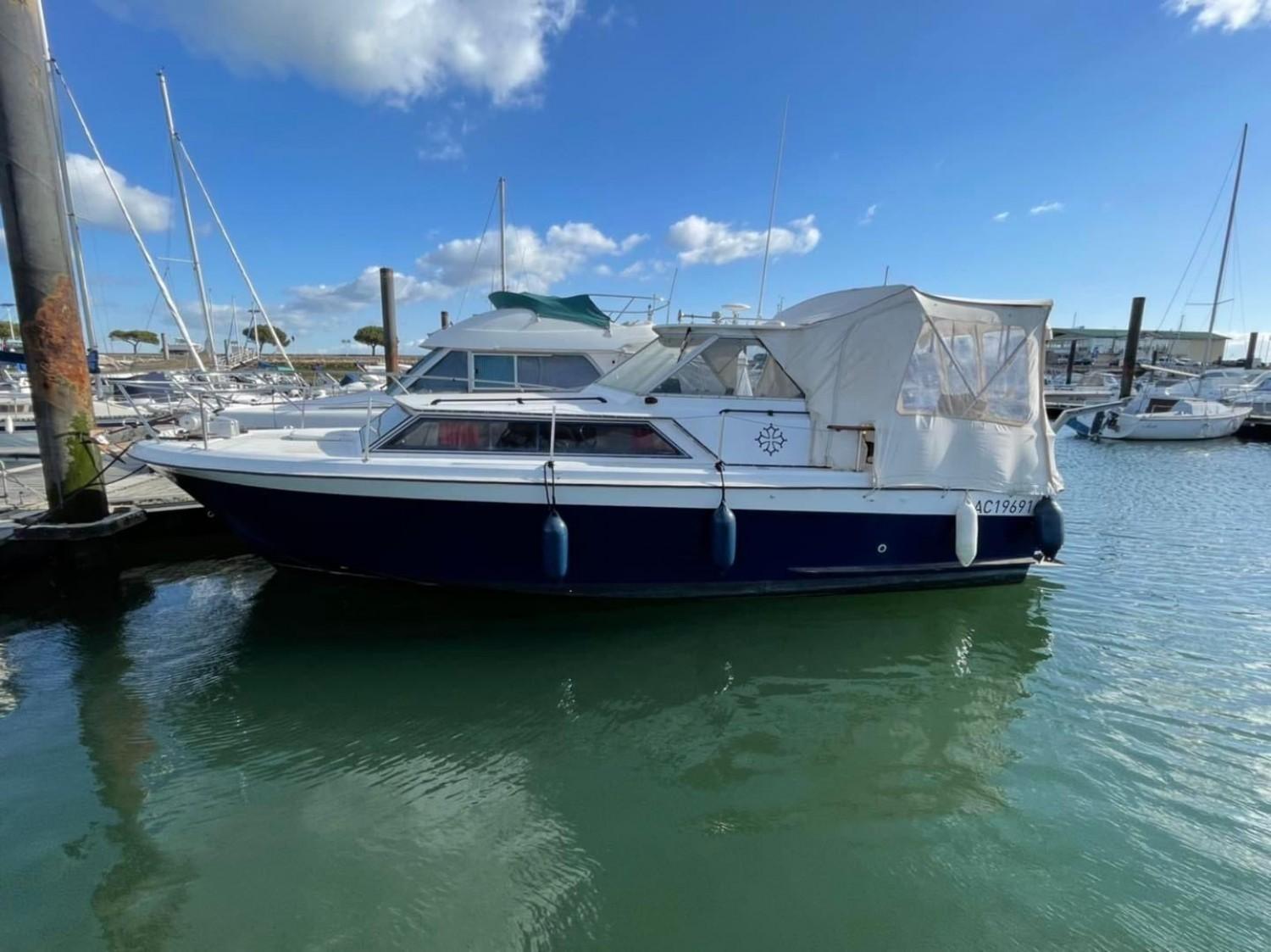 Used 1973 Yachting France Arcoa 830 - 38 - Isère | TopBoats Used 1973 Yachting France Arcoa 830 - 38 - Isère | TopBoats