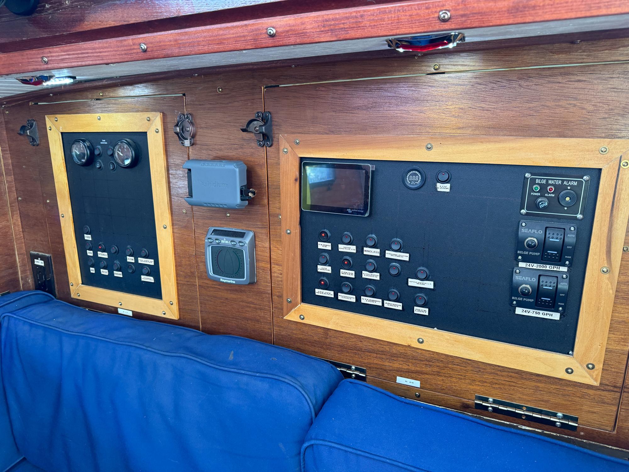 1983 Islander Freeport Cutter for sale - YachtWorld