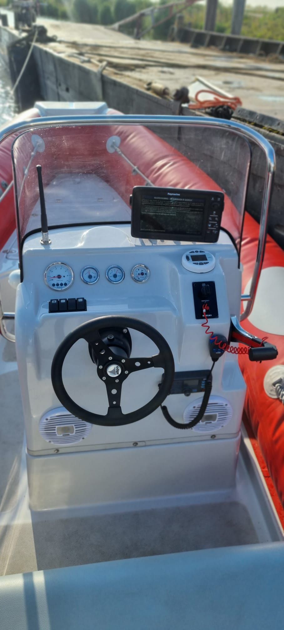 Tweedehands 2020 Custom RIB Blue Spirit 90 | YachtFocus