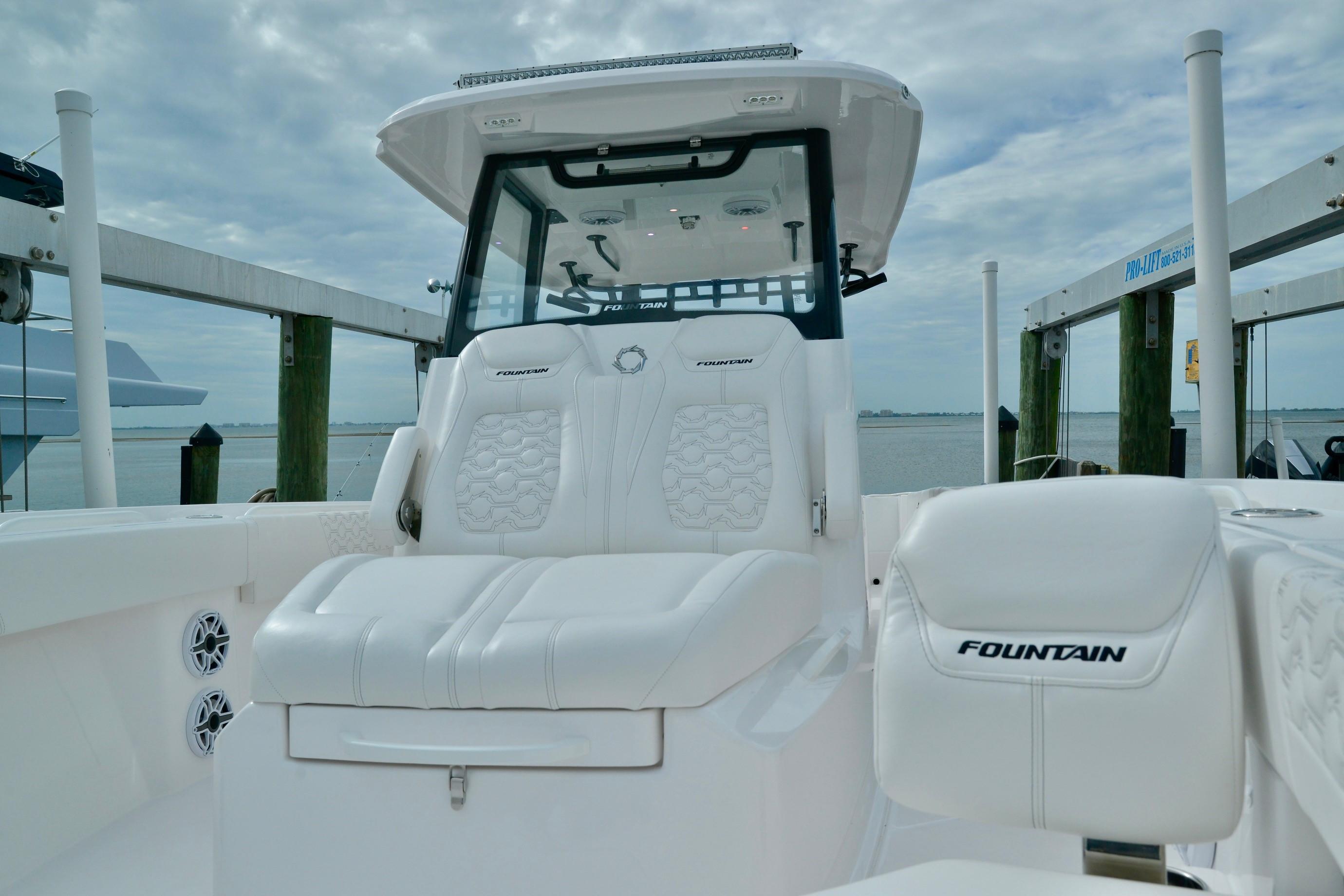2024 Fountain 32 NX Center Console for sale - YachtWorld