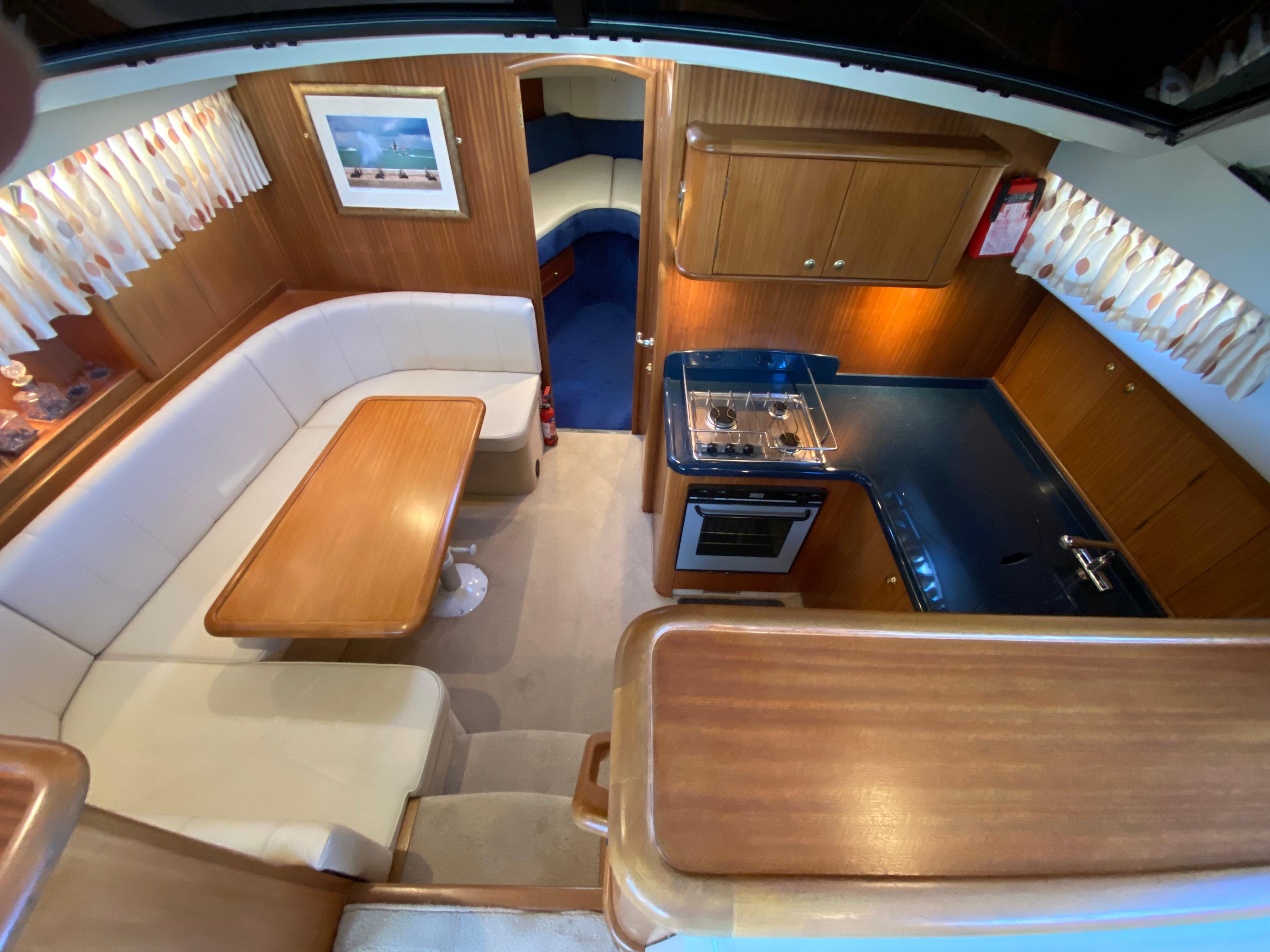 2003 Broom 42 CL Aft Cabin for sale - YachtWorld