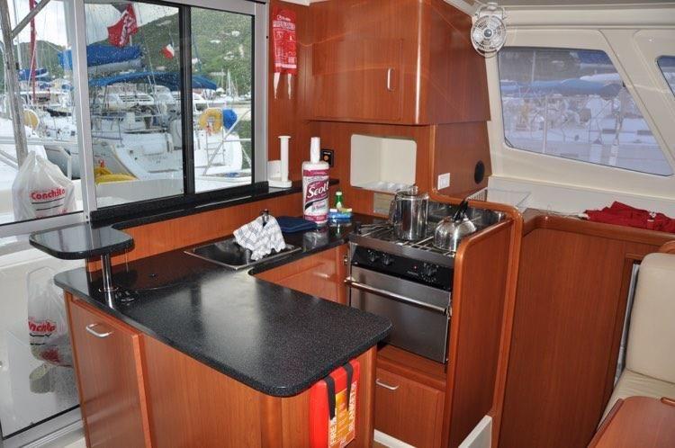 2010 Leopard 38 Multi-Hull for sale - YachtWorld