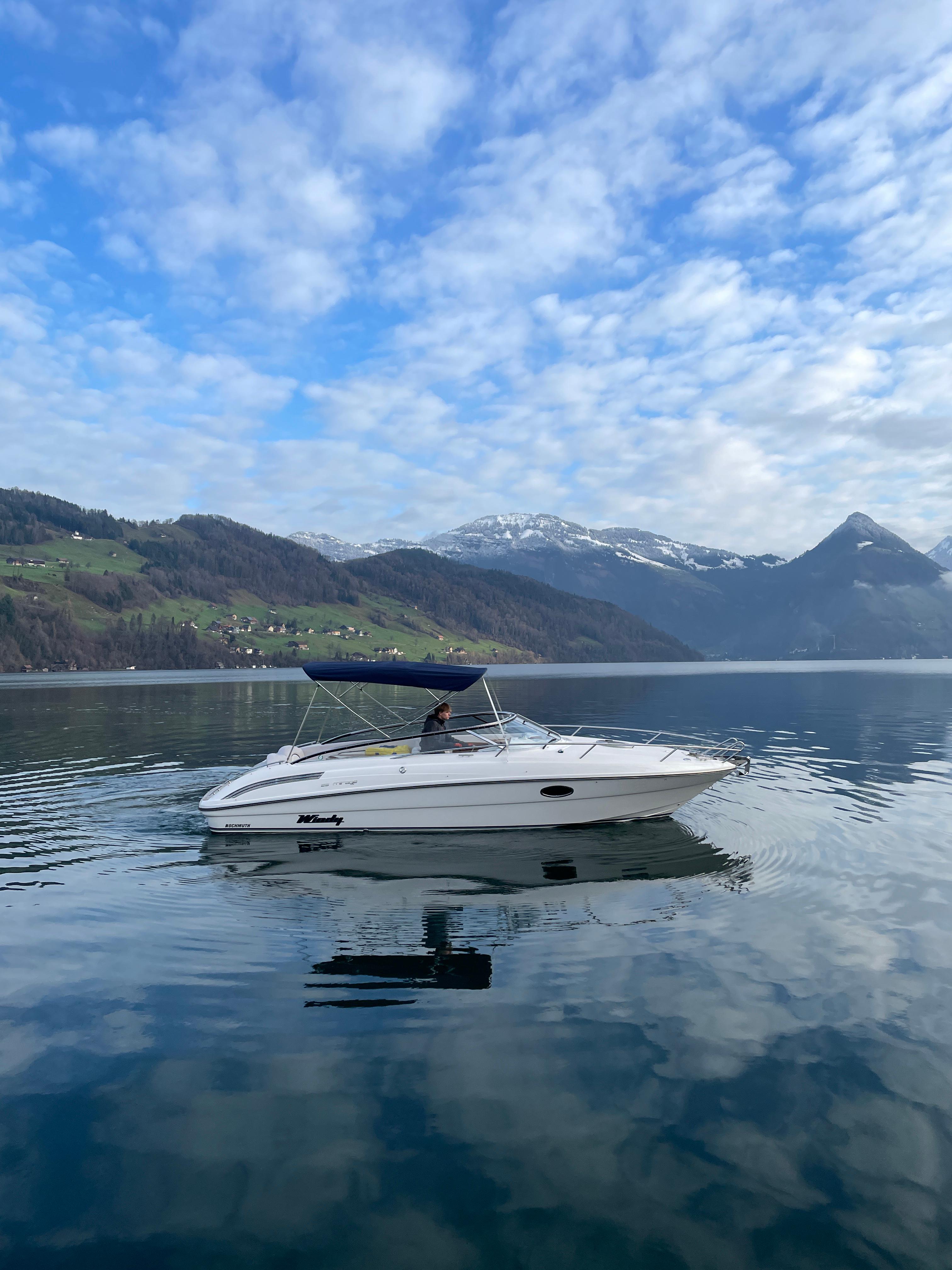 Used 2004 Windy 25 Mirage | TopBoats