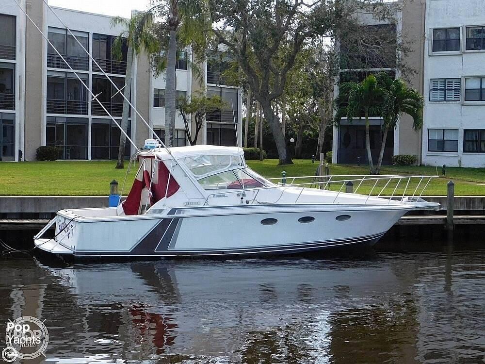 Trojan 10M 330 Sport Express | 1985 | 10m - Florida | Boatshop24