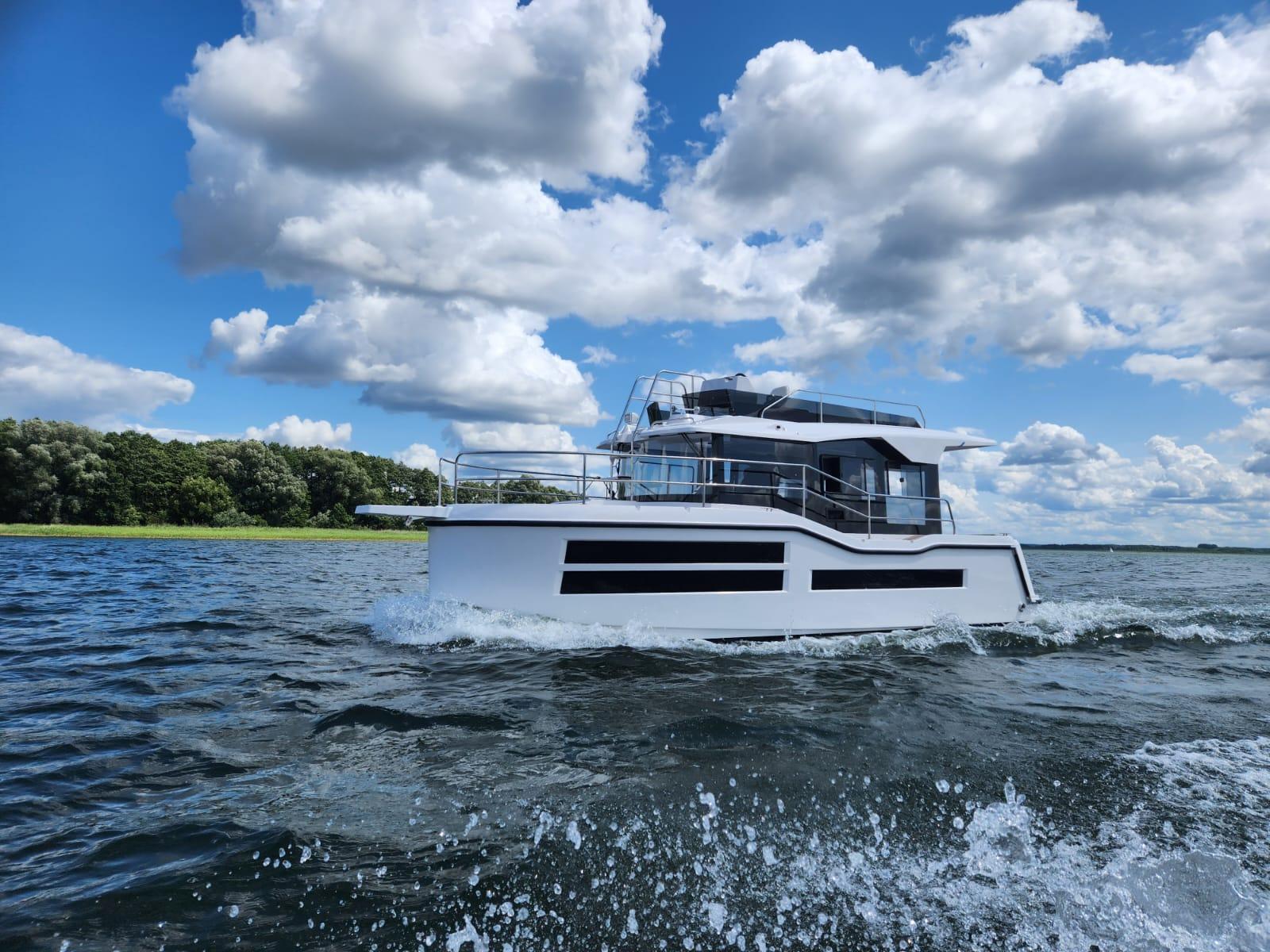 2024 Northman 1050 Trawler Cruiser for sale - YachtWorld