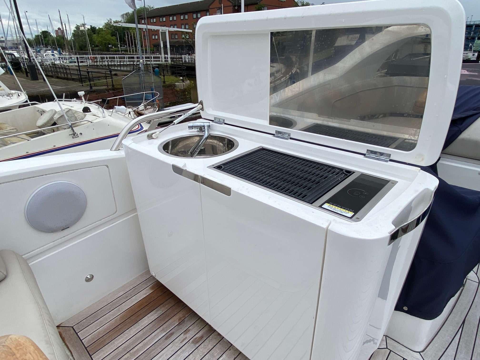 2021 Princess F50 Sports Cruiser for sale - YachtWorld