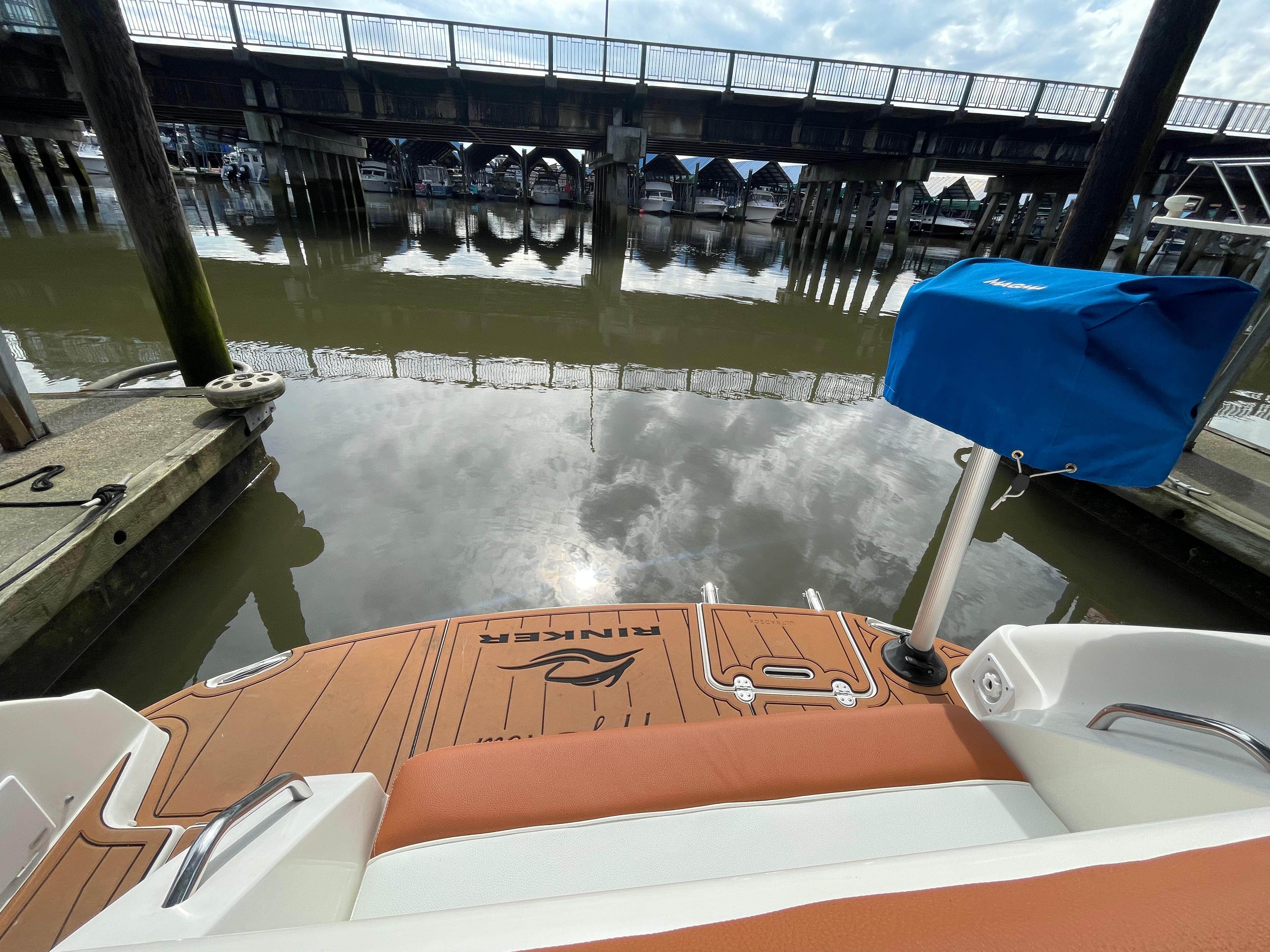 2013 Rinker 290 Express Cruiser Cruiser for sale - YachtWorld