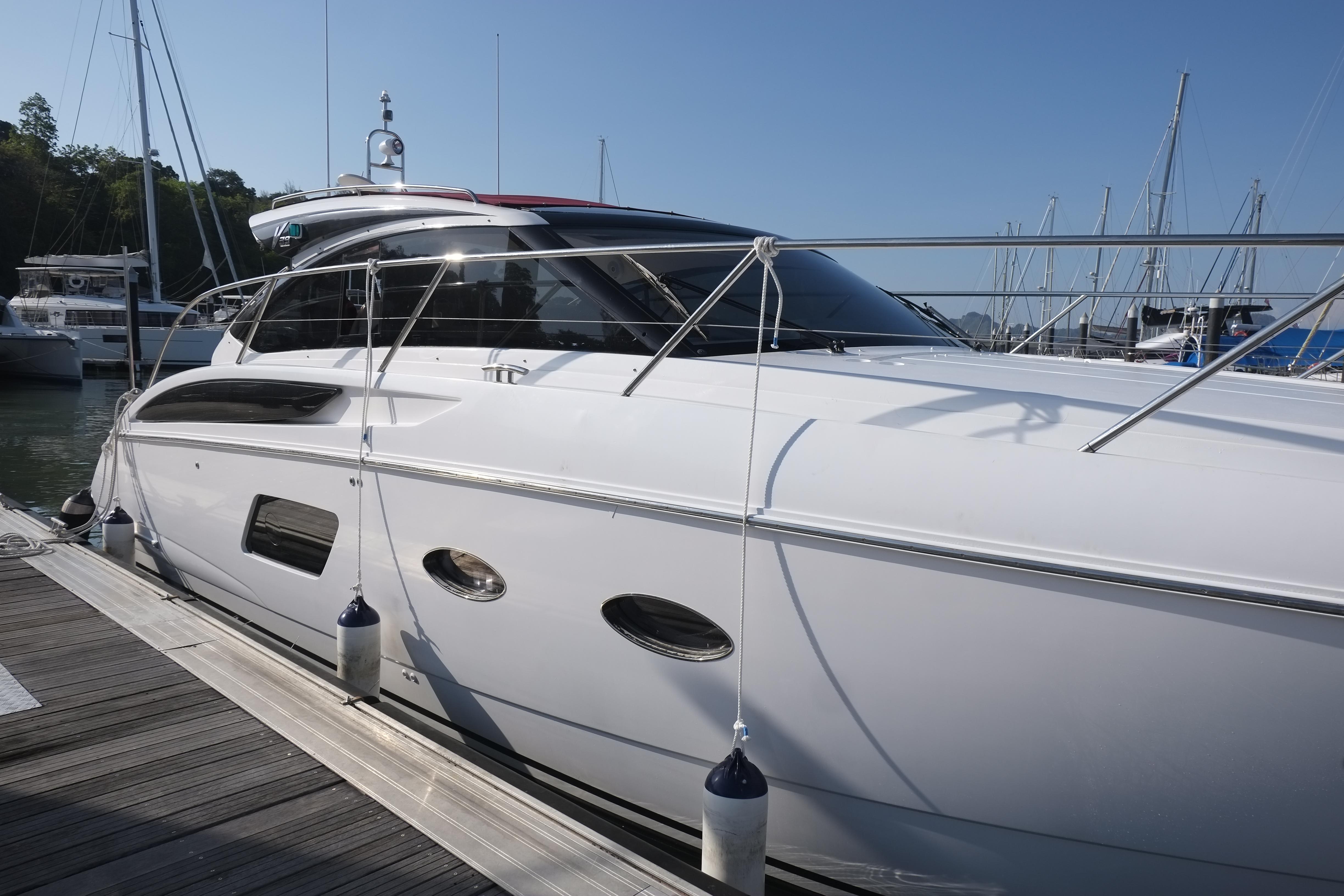 2015 Princess V39 Cruiser for sale - YachtWorld