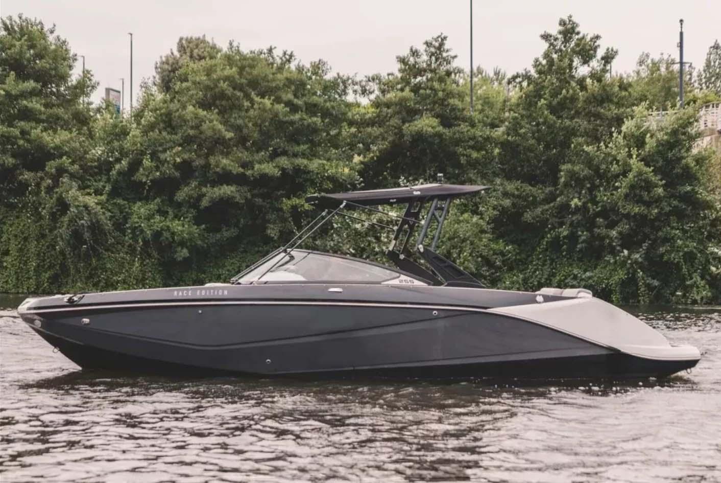 Scarab 255 Race Edition | 8m | 2021 - Dorset | Boats and Outboards