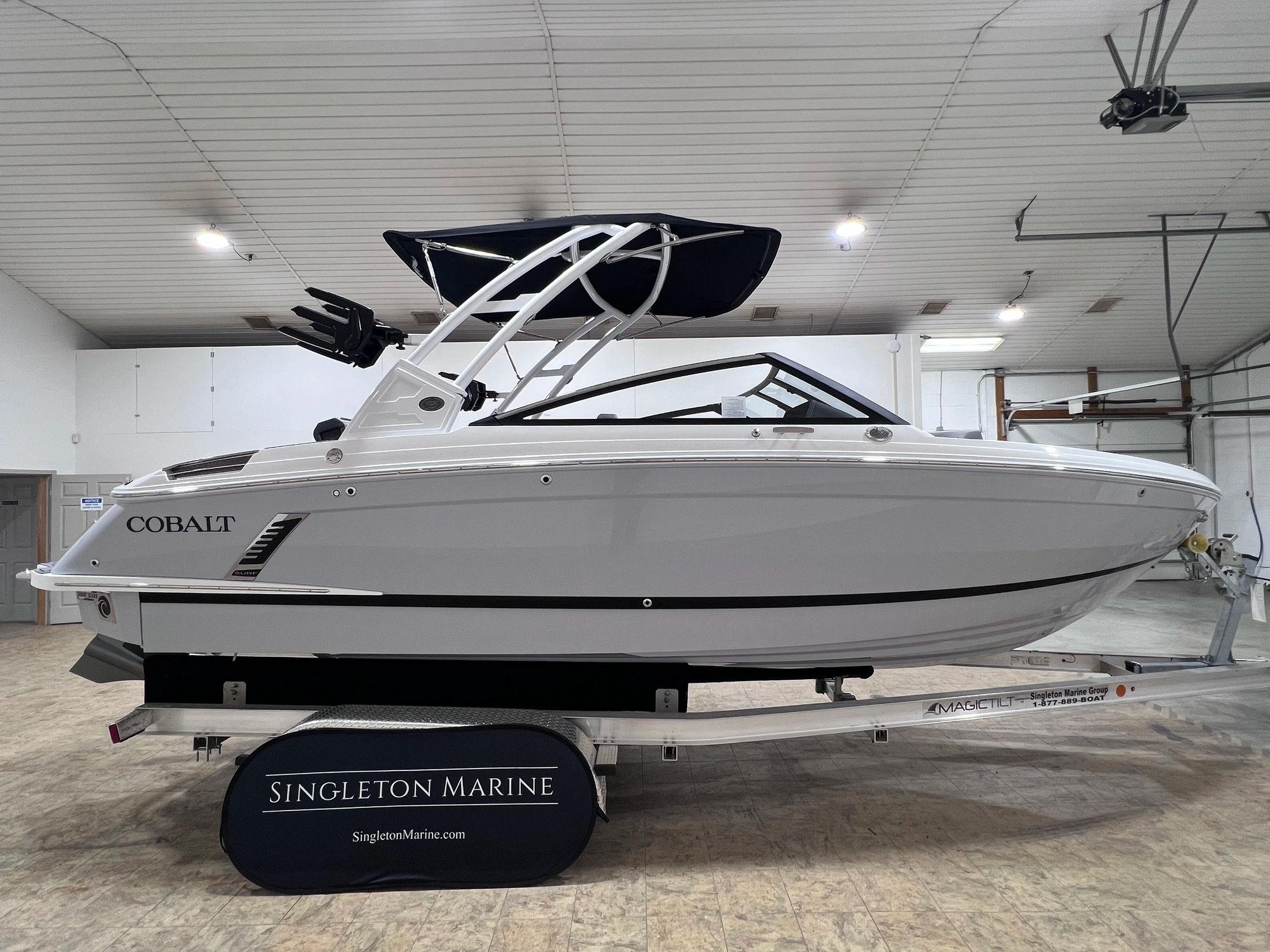 2025 Cobalt R4 Surf Bowrider for sale - YachtWorld