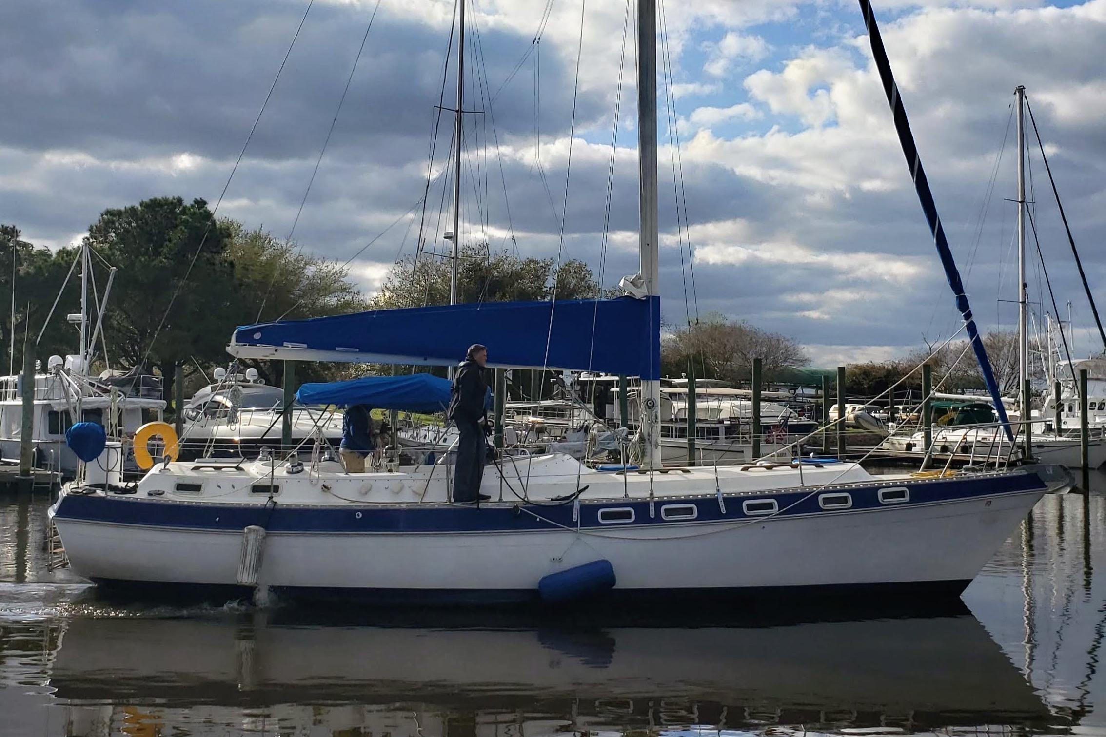 1987 Morgan Out Island 41 Antique and Classic for sale - YachtWorld