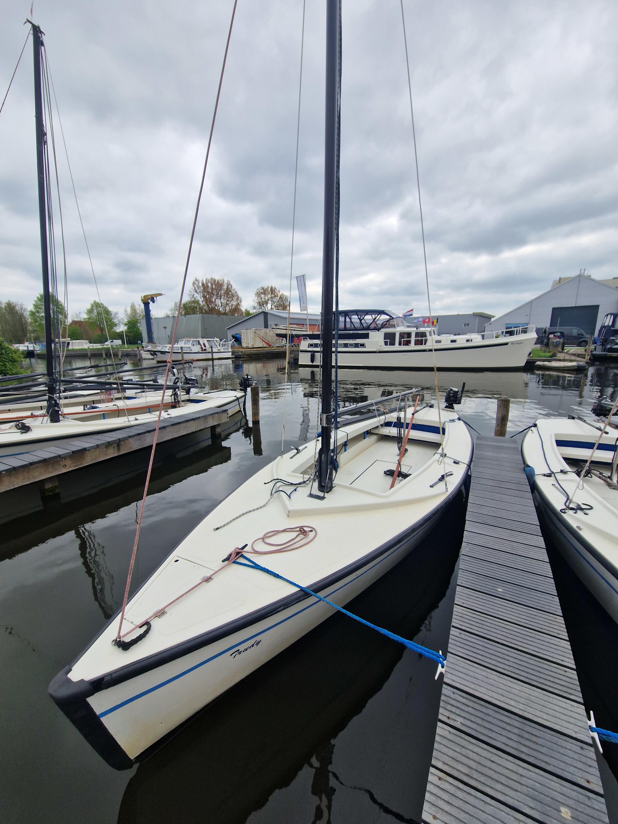 Occasion 1999 Polyvalk 6.65 | Annonces du Bateau