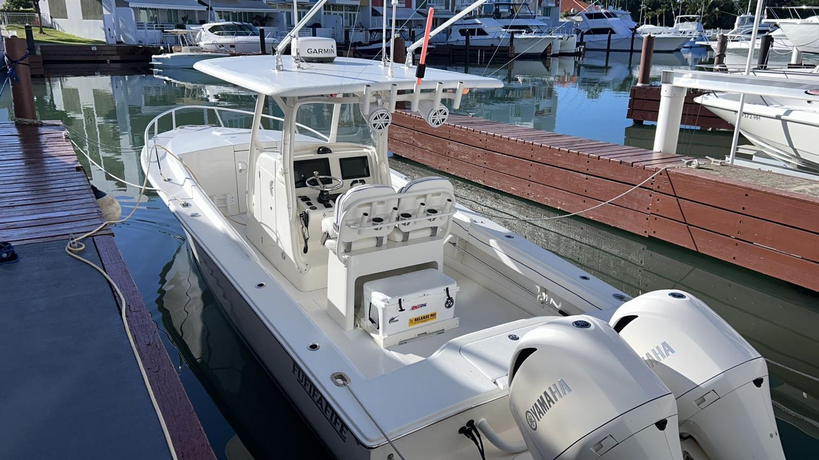 2017 Jupiter 32 Cuddy Cabin Center Console for sale - YachtWorld