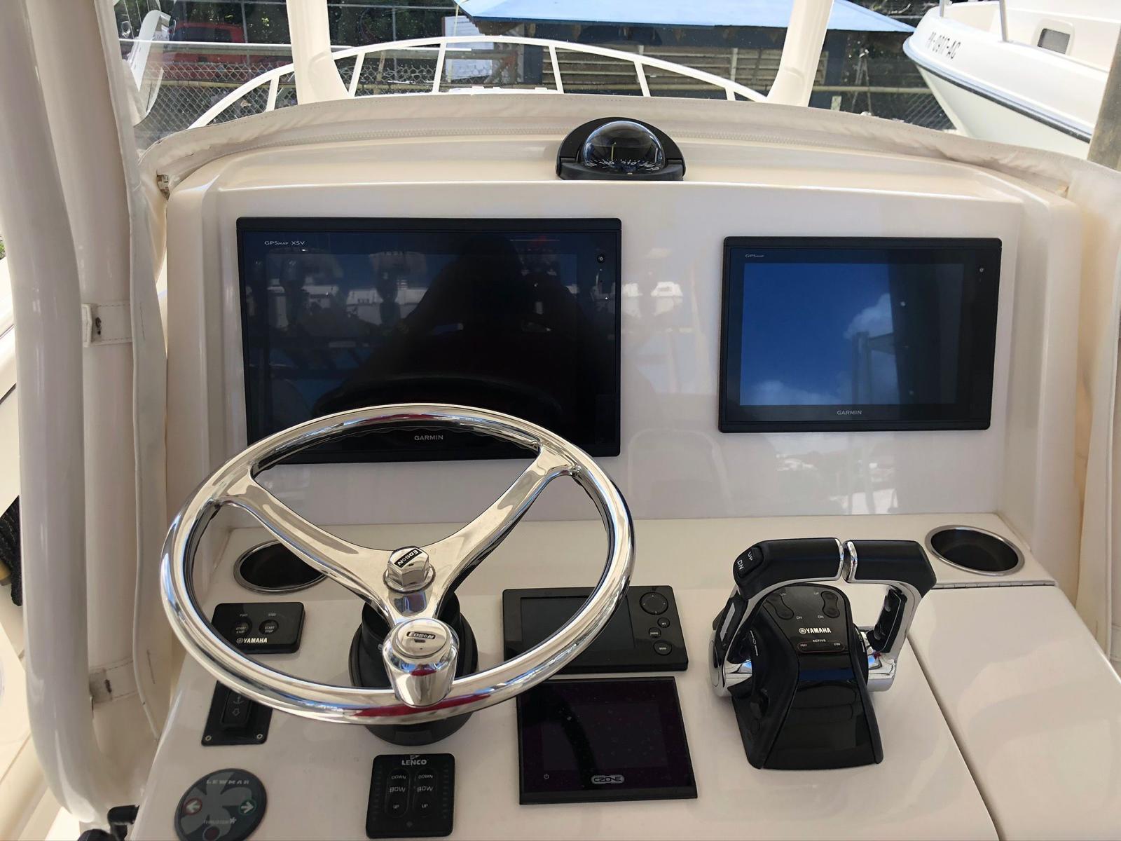 2017 Jupiter 32 Cuddy Cabin Center Console for sale - YachtWorld