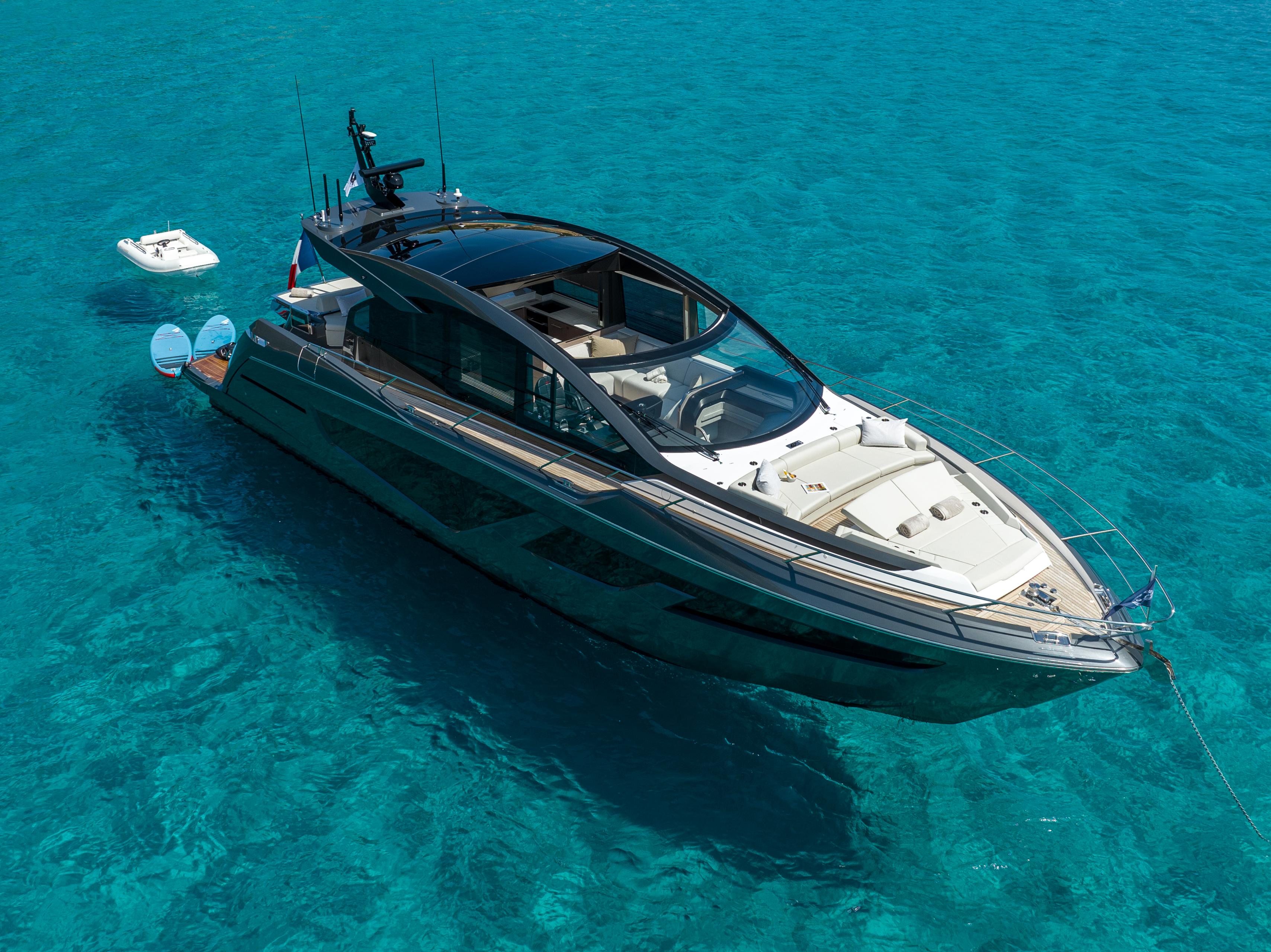 2023 Sunseeker Predator 65 Cruiser for sale - YachtWorld