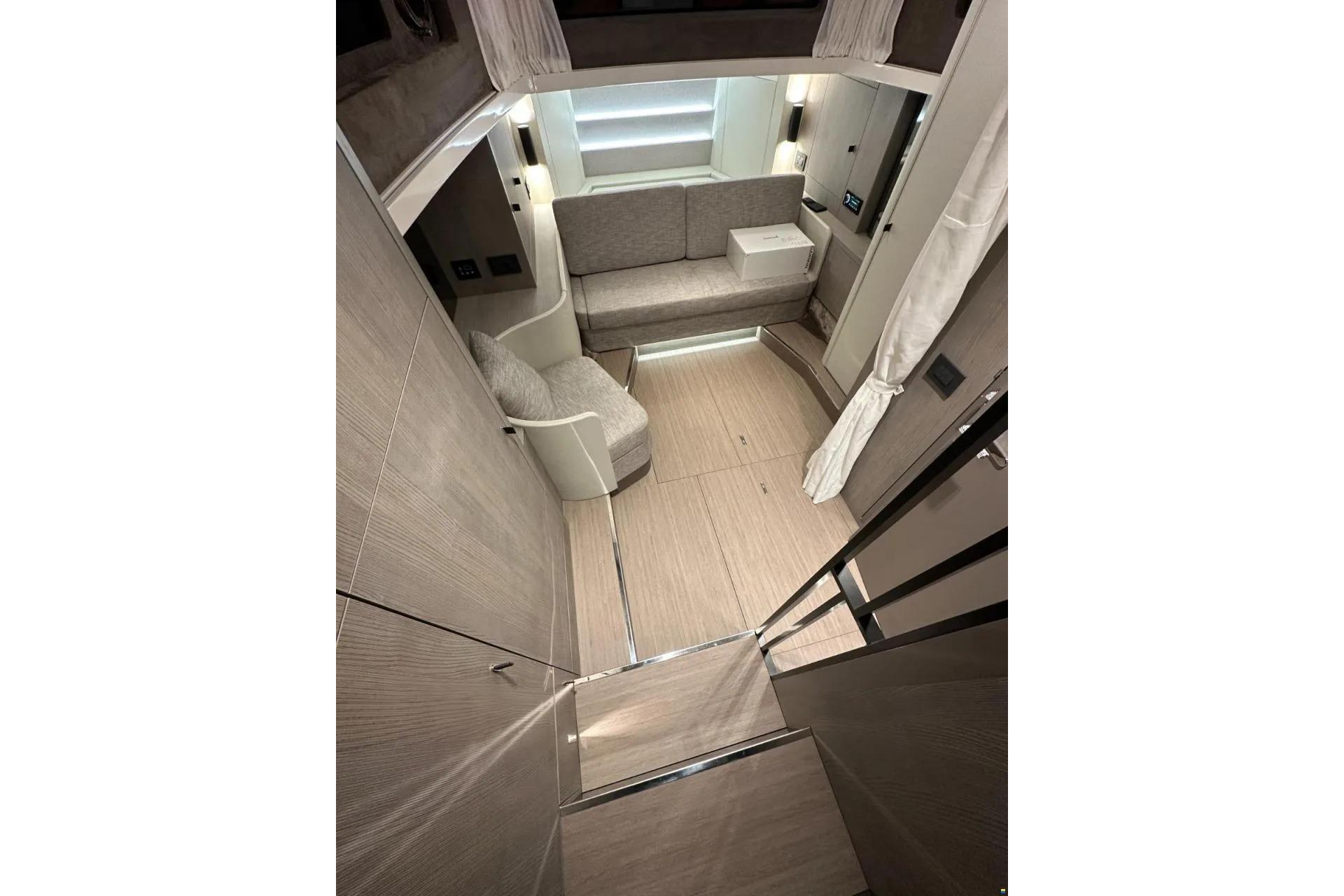 Ocasión 2024 Cranchi A46 Luxury Tender - Alpes-Maritimes ( 06 ...