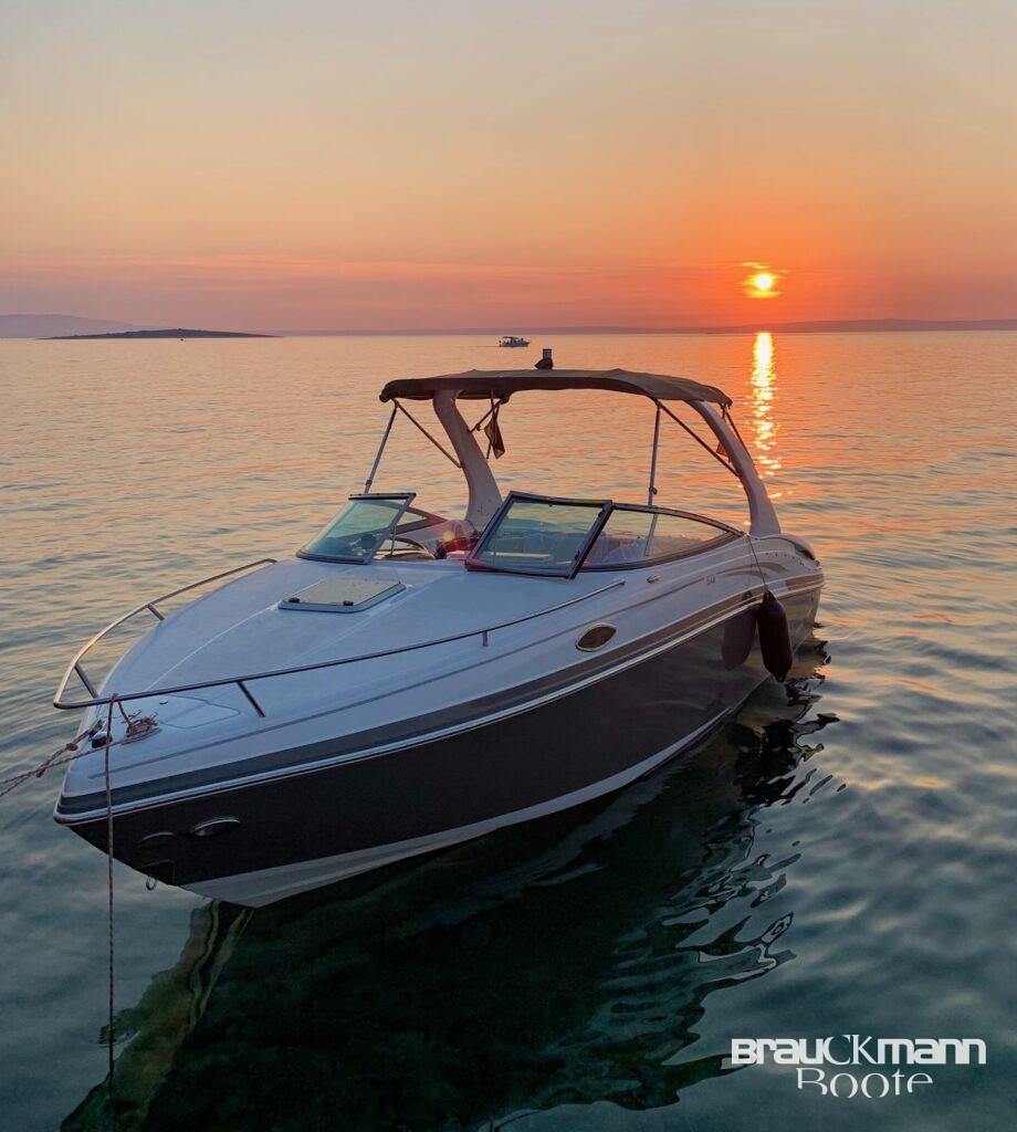 Rinker 246 Captiva Cuddy 8m 2013, Motoryachten - Brandenburg | Boot24