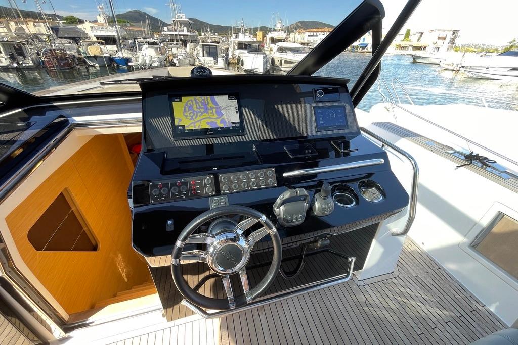 Occasion 2023 Pardo Yachts 50 - Var ( 83 ) | YachtFocus