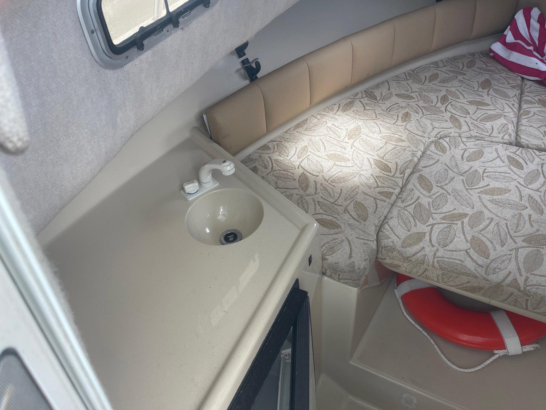 2005 Robalo R235 Walkaround Walkaround for sale - YachtWorld