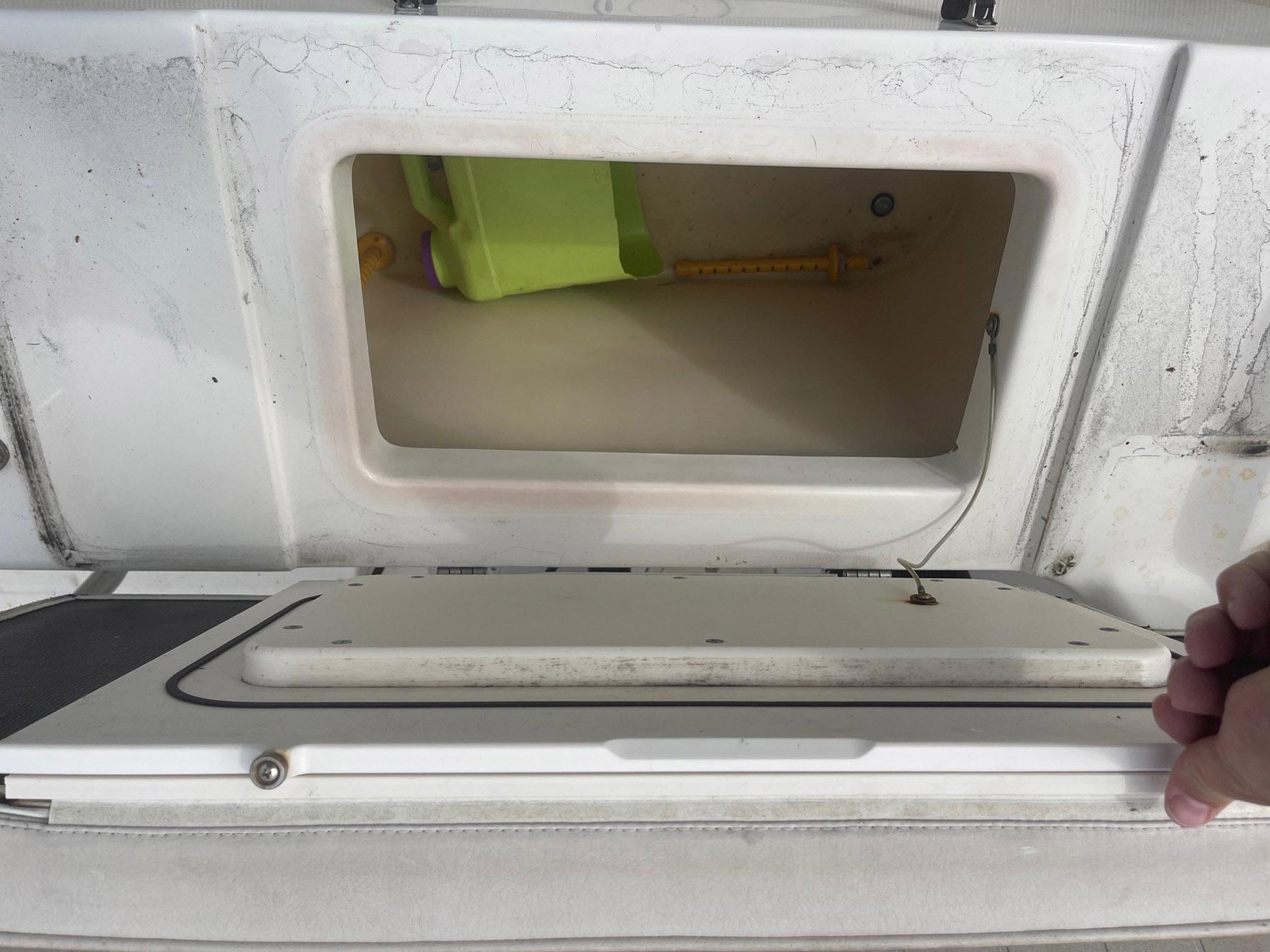 2005 Robalo R235 Walkaround Walkaround for sale - YachtWorld