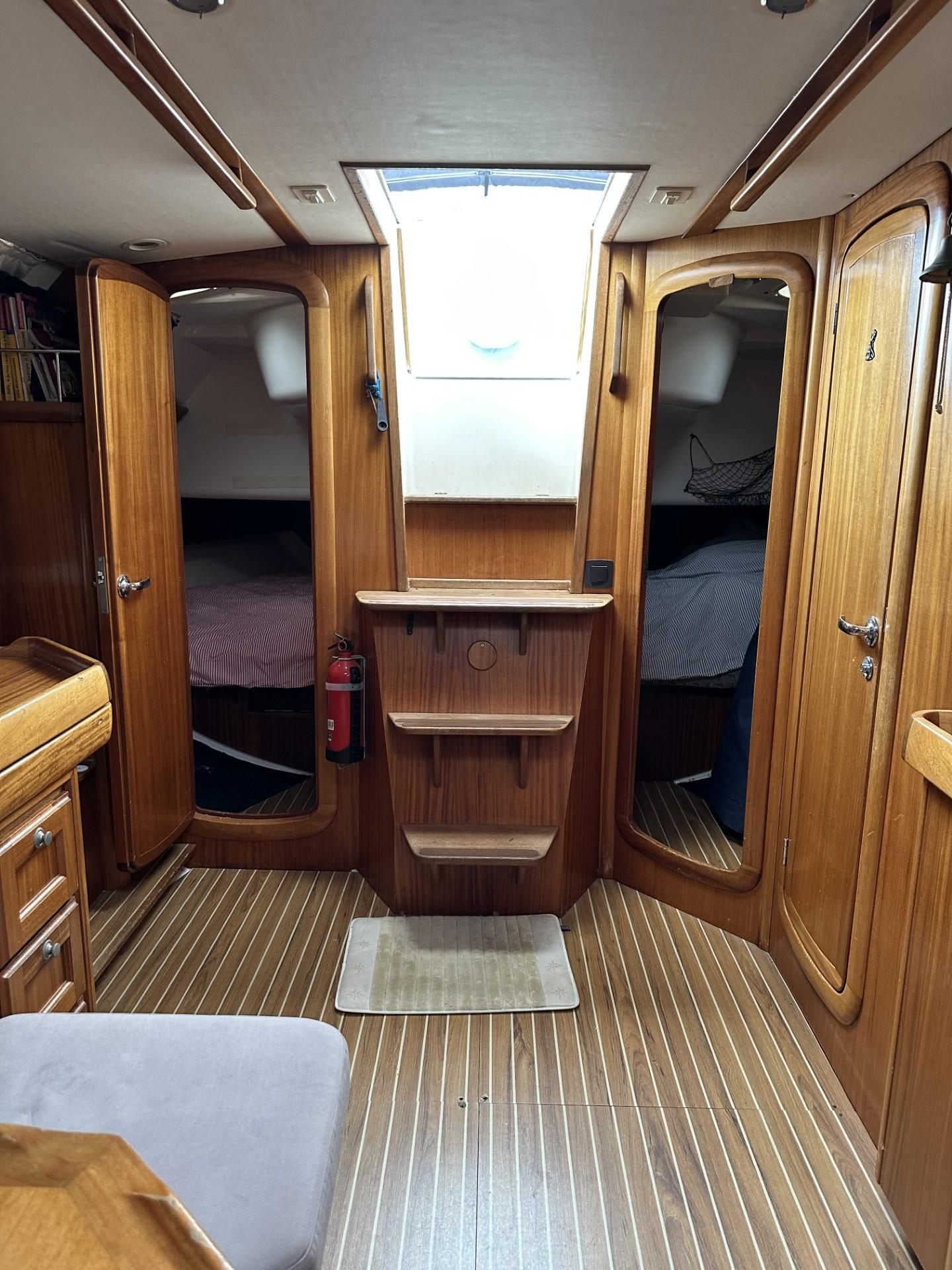 1997 Dufour 45 Classic Motorsailer for sale - YachtWorld