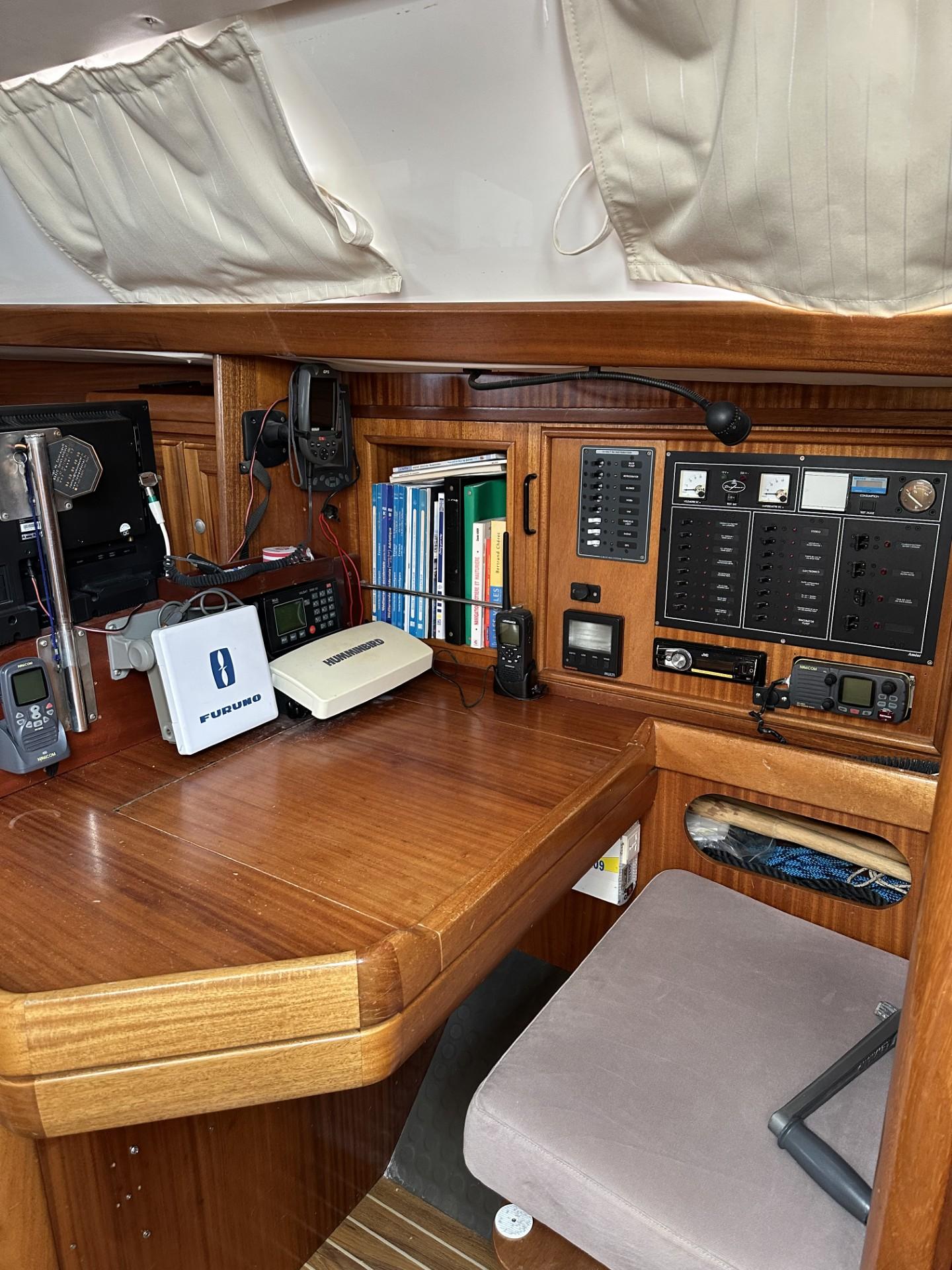 1997 Dufour 45 Classic Motorsailer for sale - YachtWorld