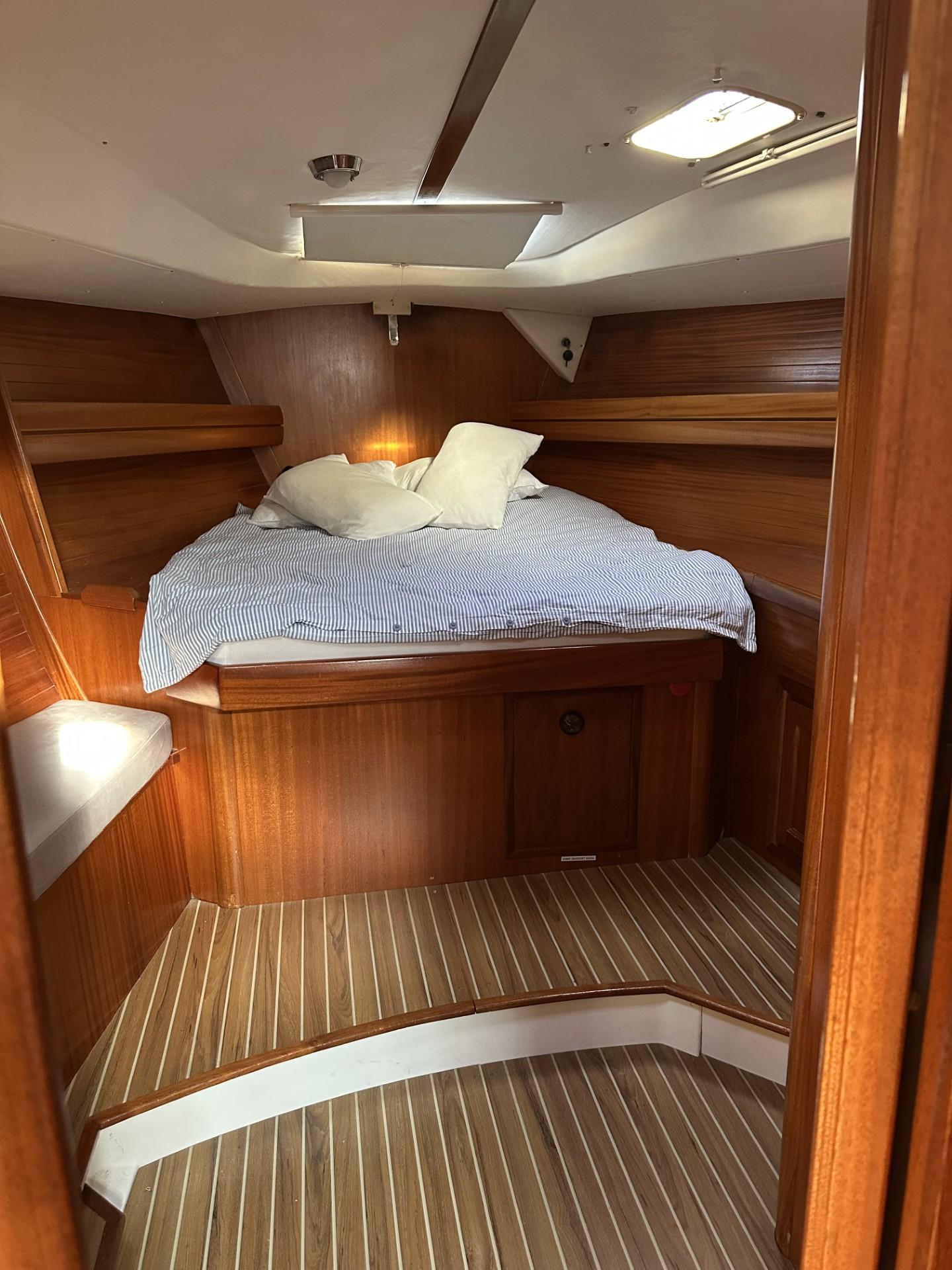 1997 Dufour 45 Classic Motorsailer for sale - YachtWorld