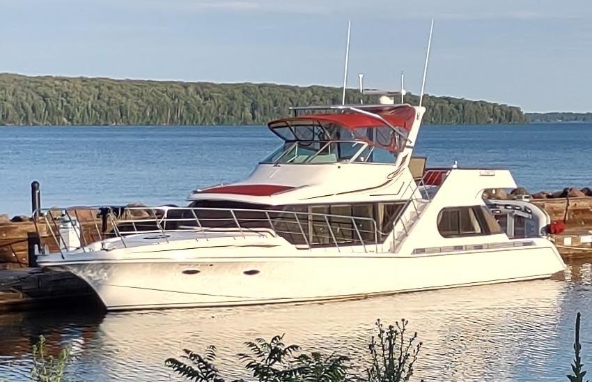 1991 Bluewater Coastal Cruiser Motor Yachts for sale - YachtWorld