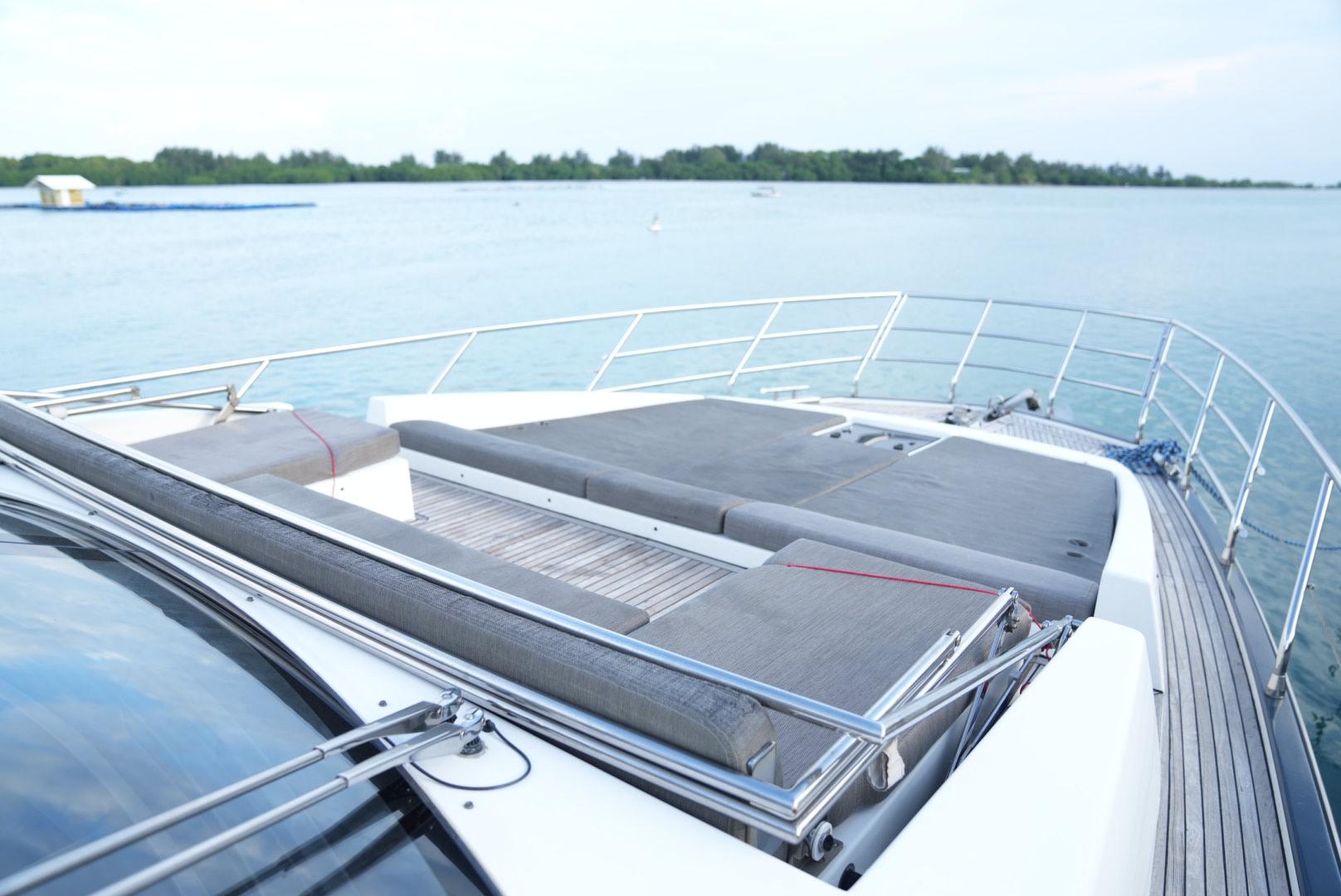 2017 Azimut 66 Flybridge Motor Yachts for sale - YachtWorld