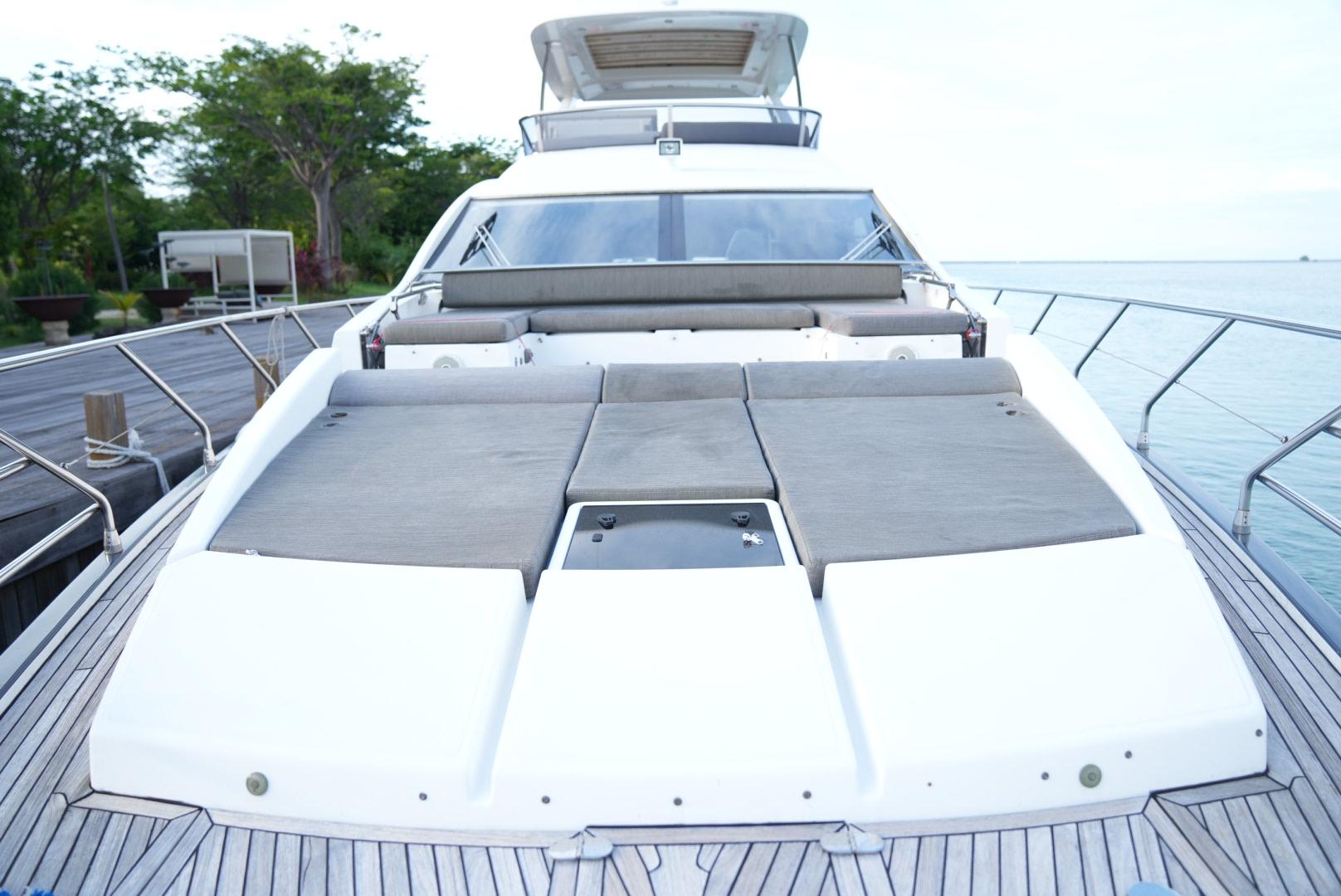 2017 Azimut 66 Flybridge Motor Yachts for sale - YachtWorld