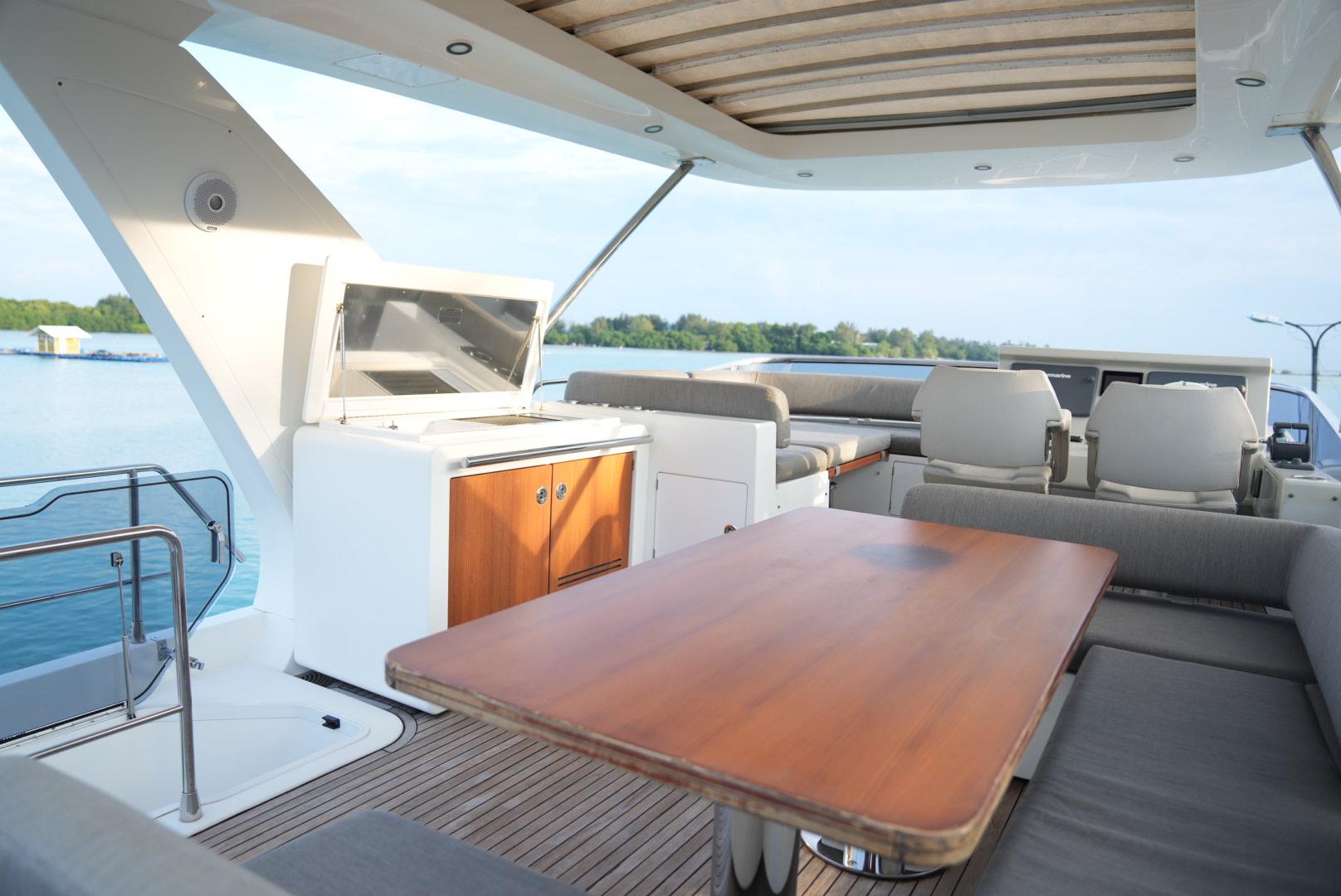 2017 Azimut 66 Flybridge Motor Yachts for sale - YachtWorld