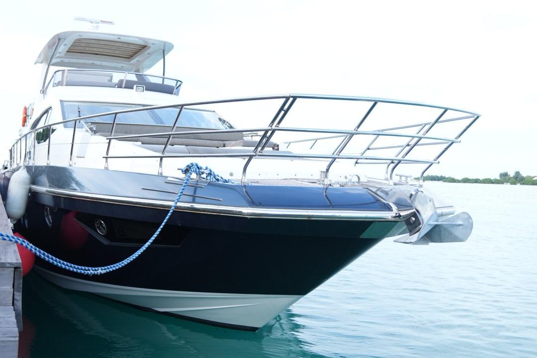 2017 Azimut 66 Flybridge Motor Yachts for sale - YachtWorld