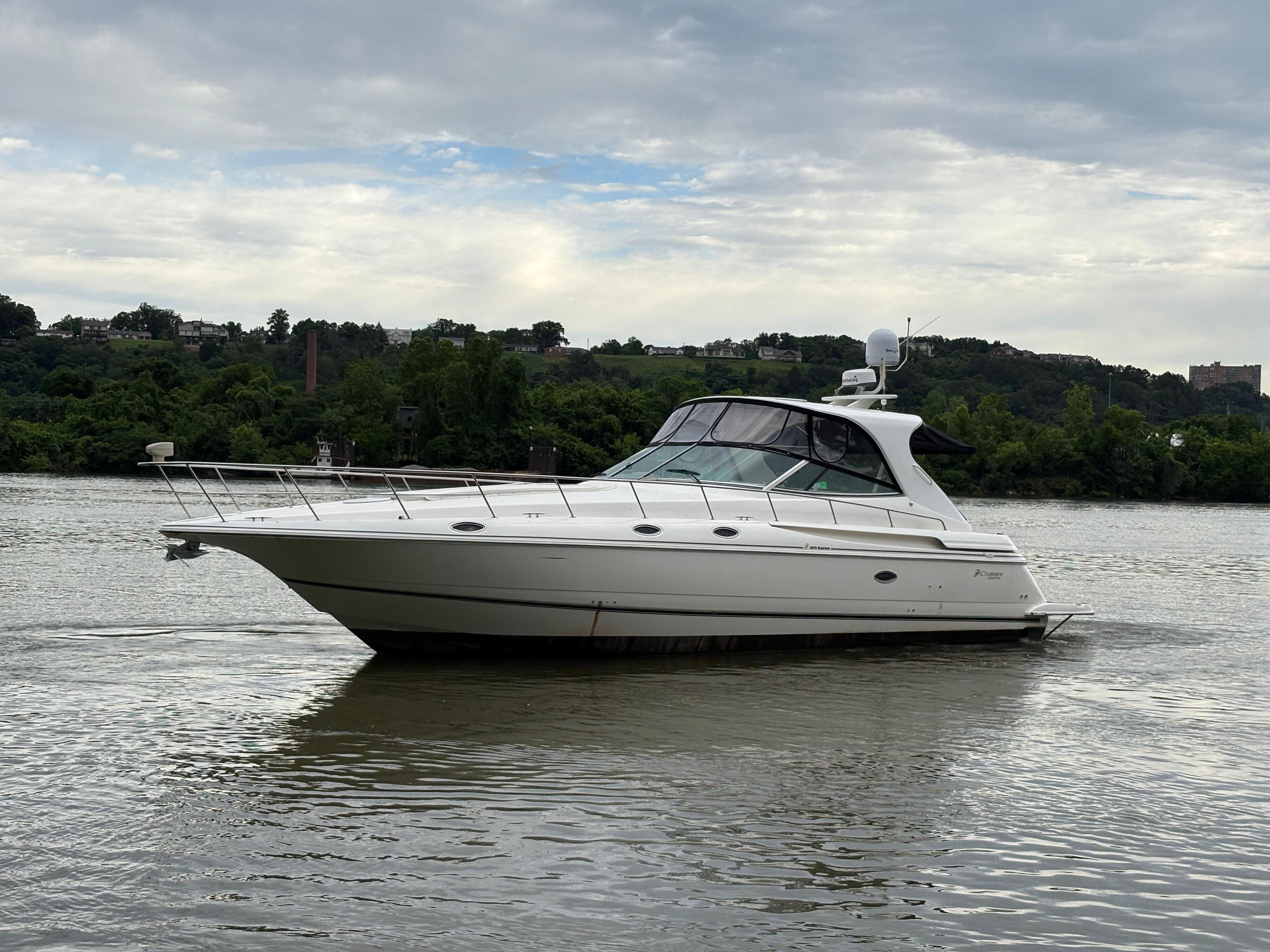 2003 Cruisers Yachts 4270 Express Express Cruiser for sale - YachtWorld